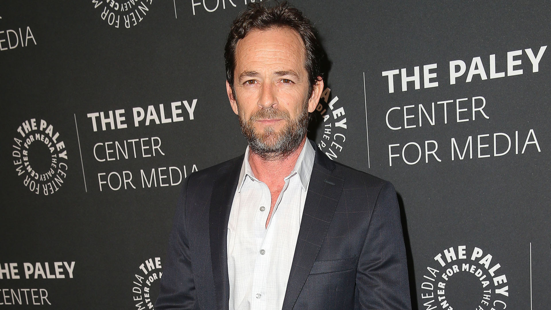 Watch Access Hollywood Interview: Luke Perry Dead At 52 After Suffering ...