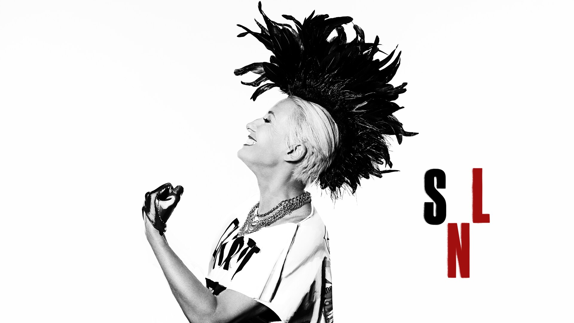 Saturday Night Live: Emma Thompson and Jonas Brothers Bumper Photos ...