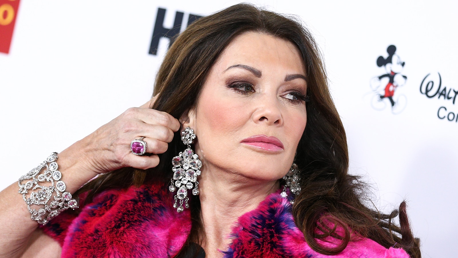 Watch Access Hollywood Interview: Did Lisa Vanderpump Just Throw Shade ... Watch Access Hollywood Interview: Did Lisa Vanderpump Just Throw Shade ...