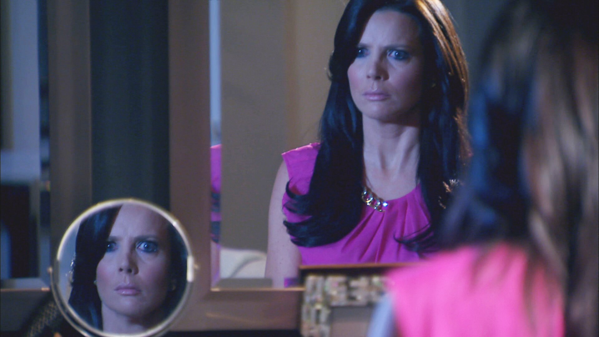 Watch Husband for Hire Episode: Greedy Witness - NBC.com