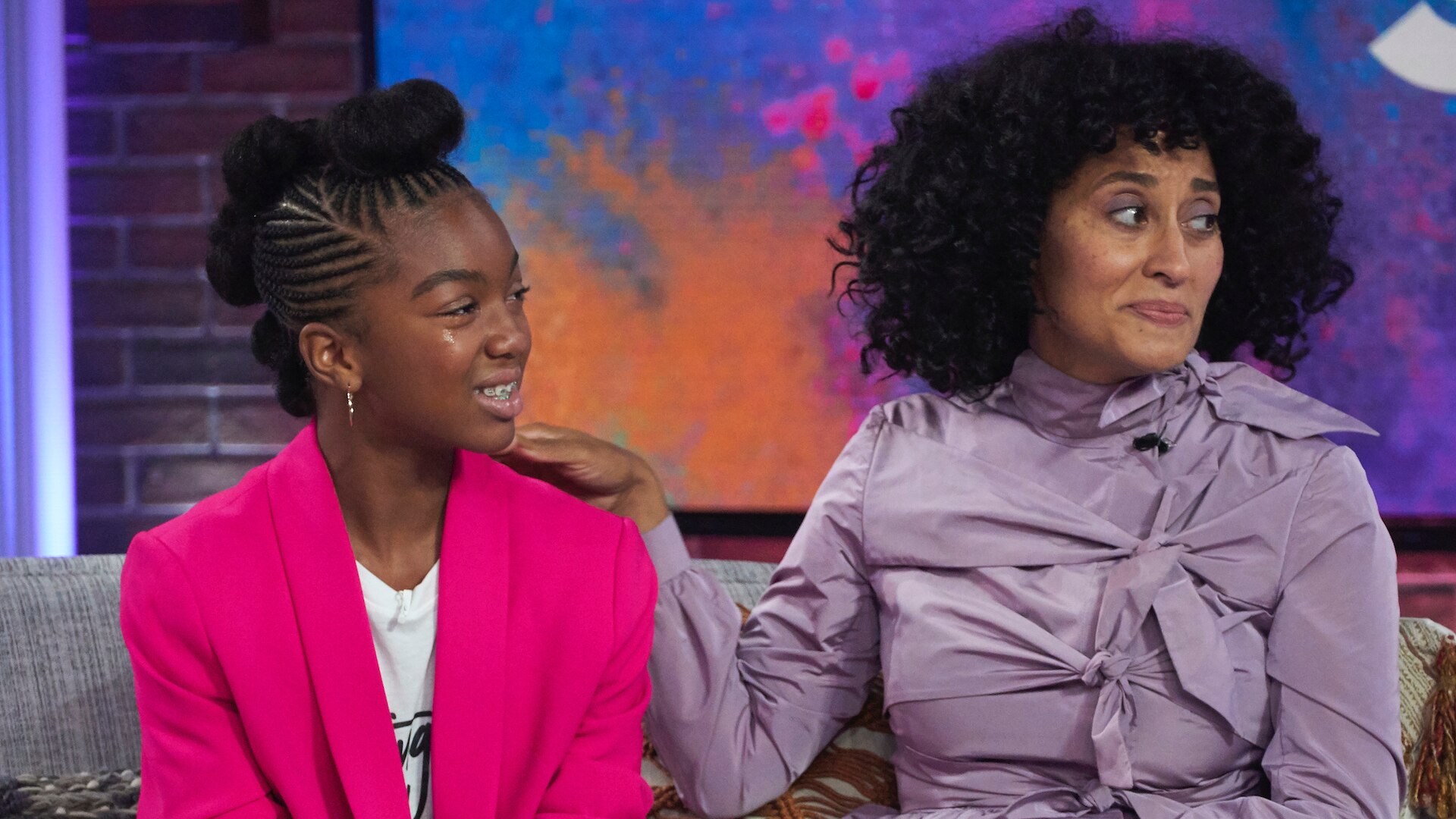 Watch The Kelly Clarkson Show - Official Website Highlight: Tracee ...