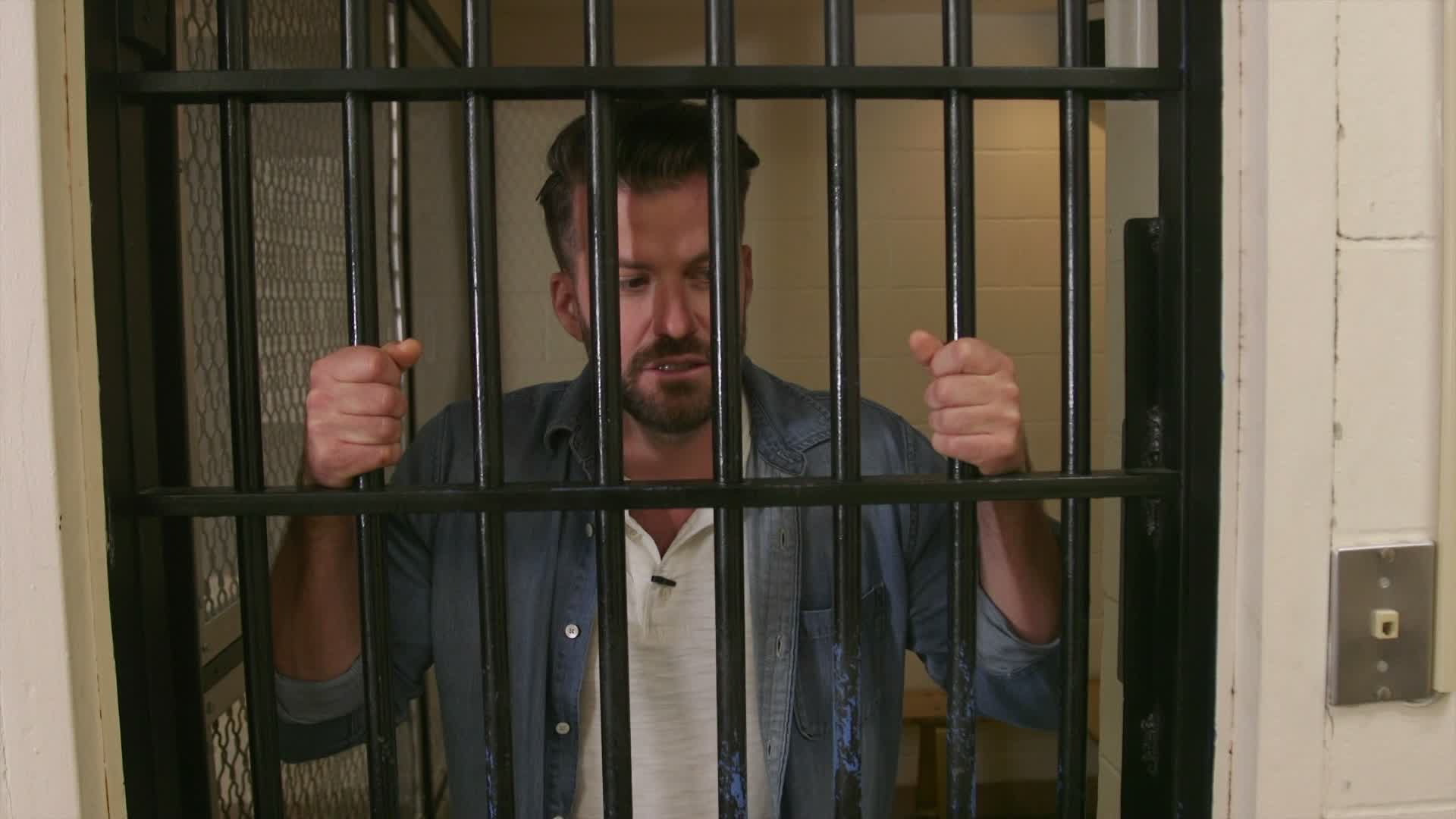 Watch 1st Look Episode: 1st Look: New Year, Better You - NBC.com