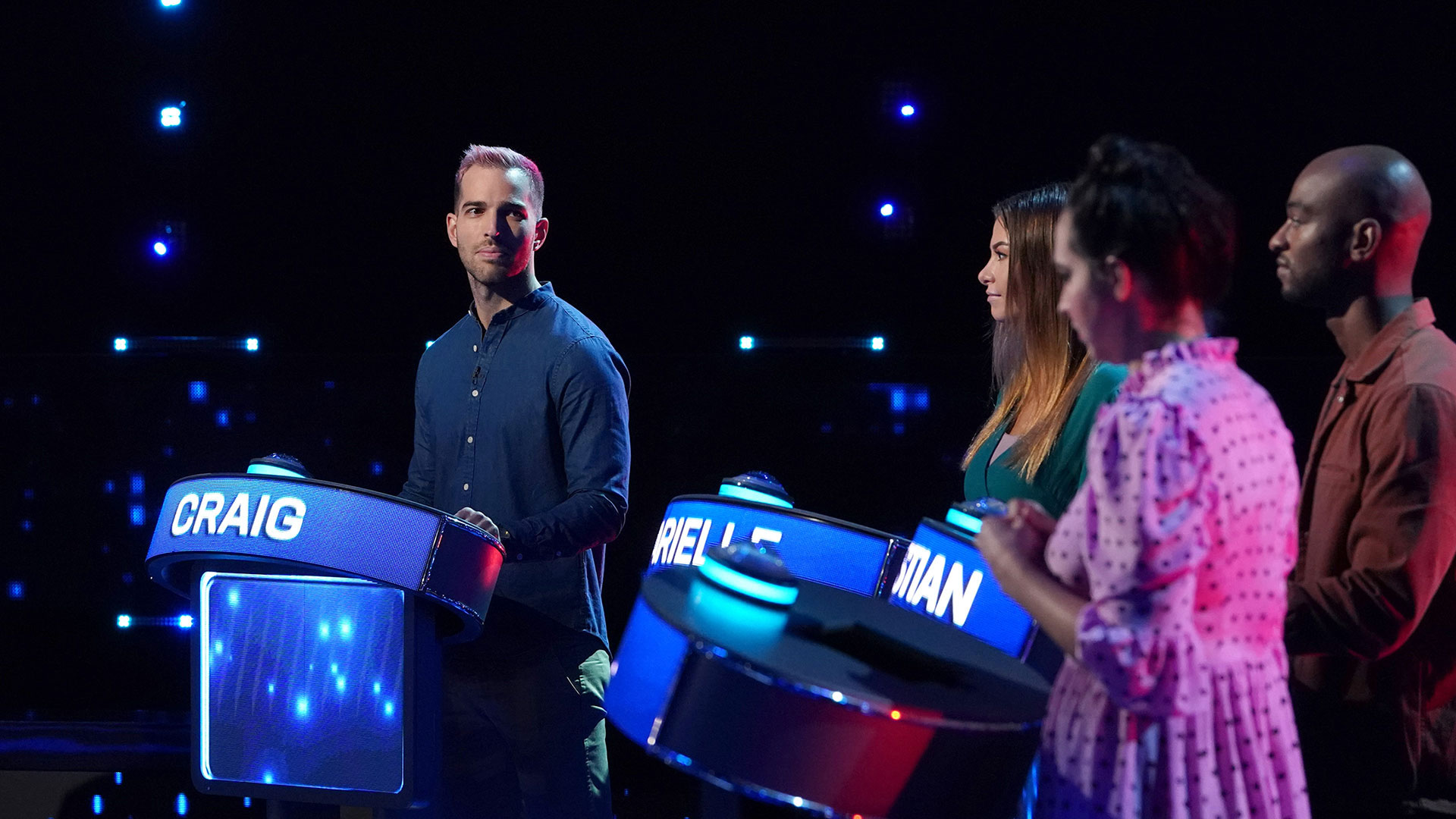 Watch Weakest Link Highlight: Jane Lynch Wants to Know Who Thinks Halle ...