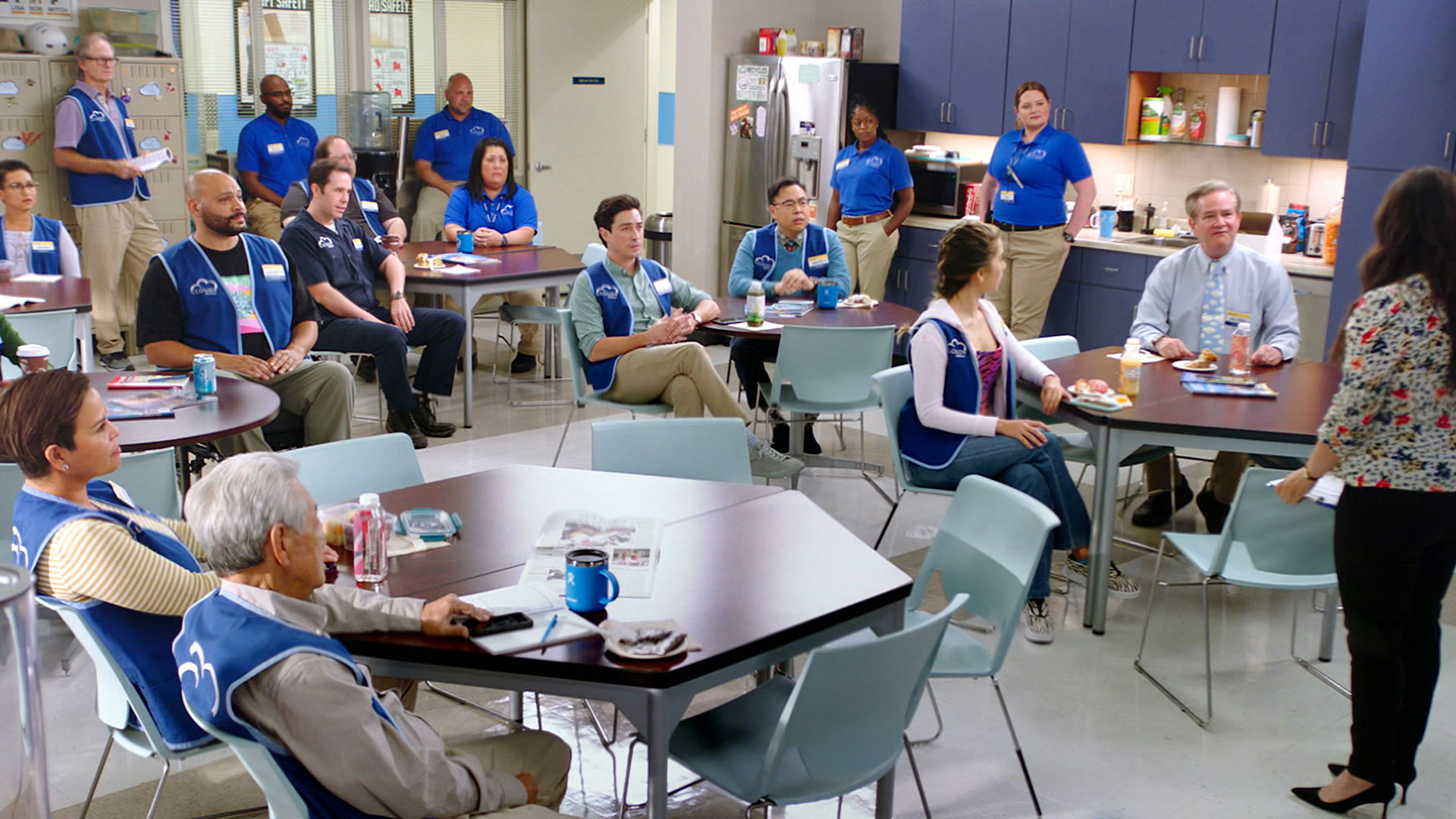 Watch Superstore Highlight: News of the Pandemic Hits Cloud 9 ...