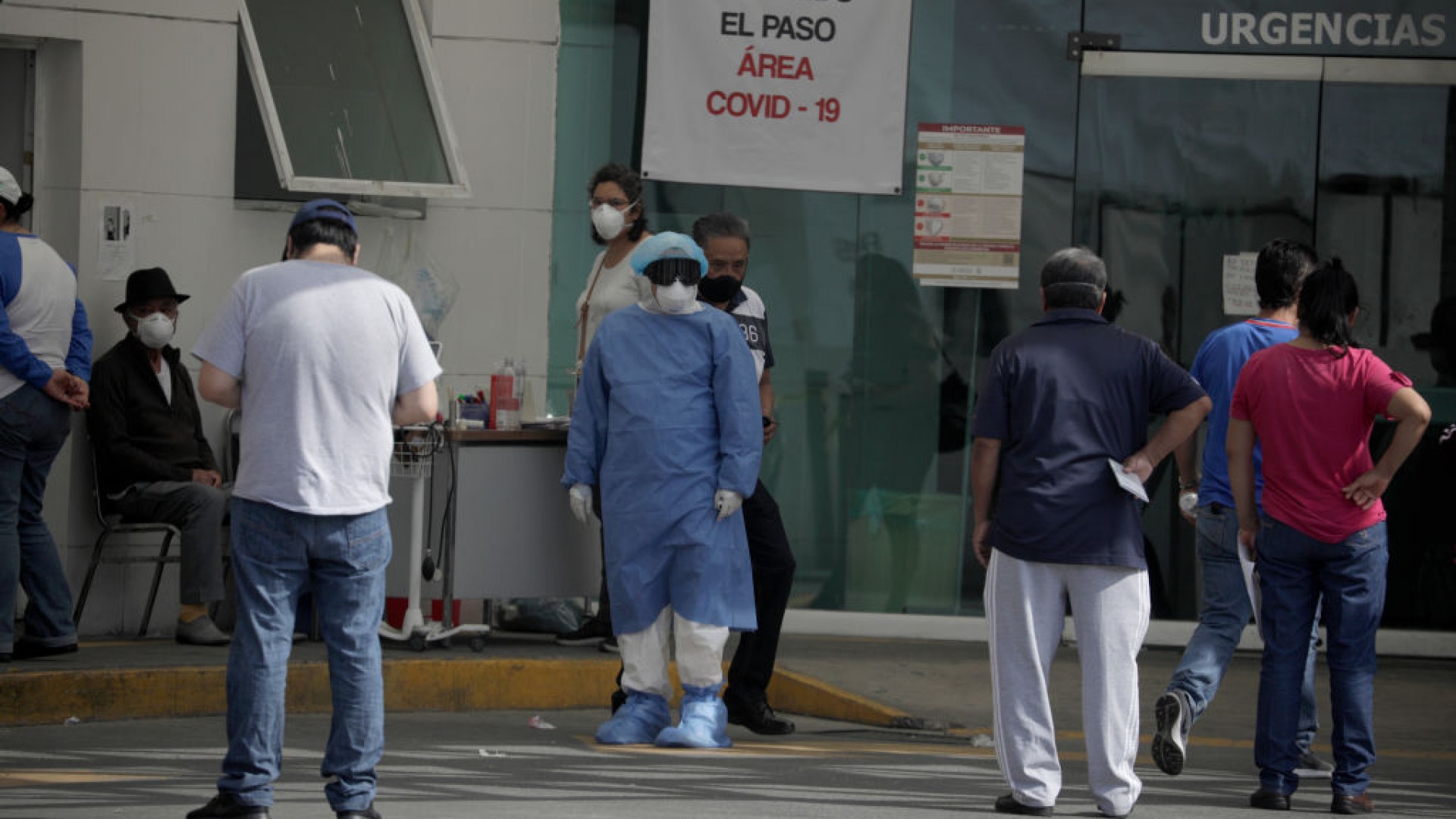 Watch Noticias Telemundo Mediodía Highlight: Hospitales de México no se ...