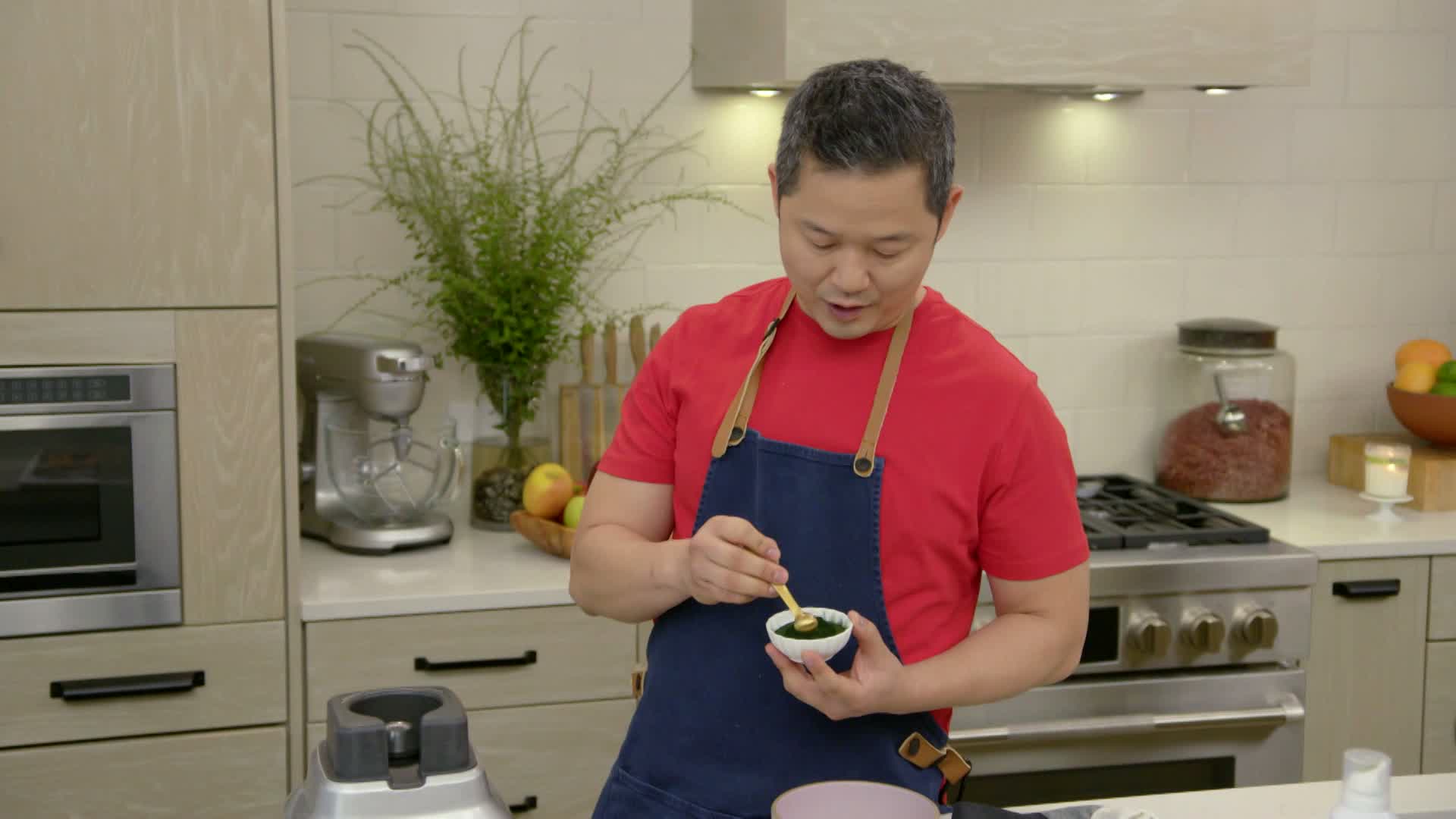 Watch Vivir al natural, Danny Seo Episode: Soluciones ecológicas - NBC.com