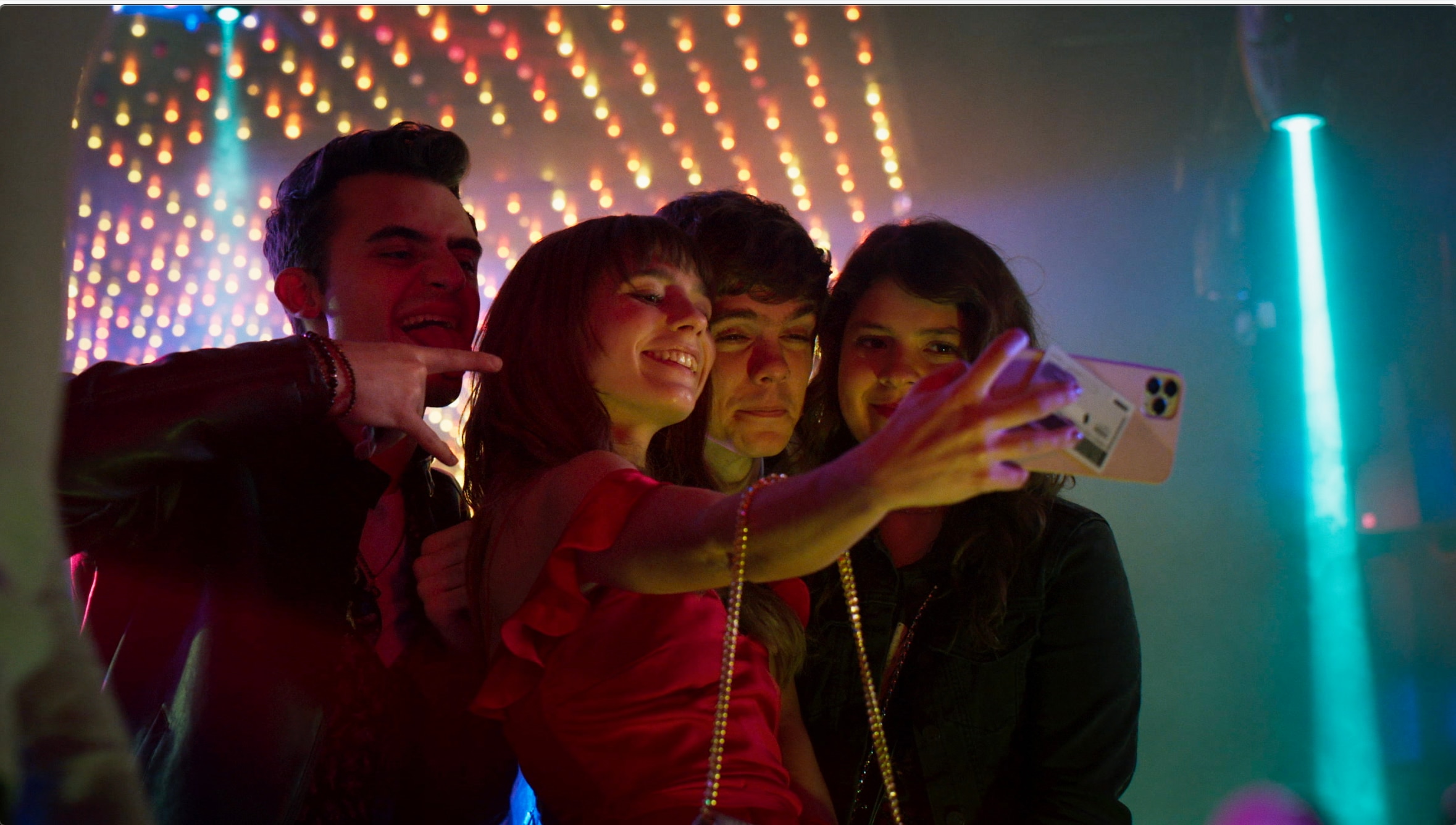 Watch Buscando A Frida Highlight: Buscando a Frida: El clan de los Pons ...