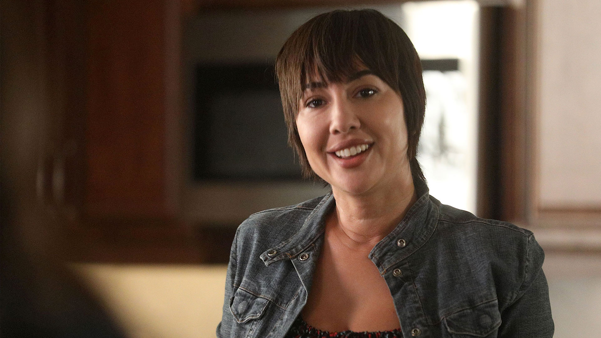 Watch Good Girls Highlight: Beth Takes a Loan from Rhea - Good Girls ...