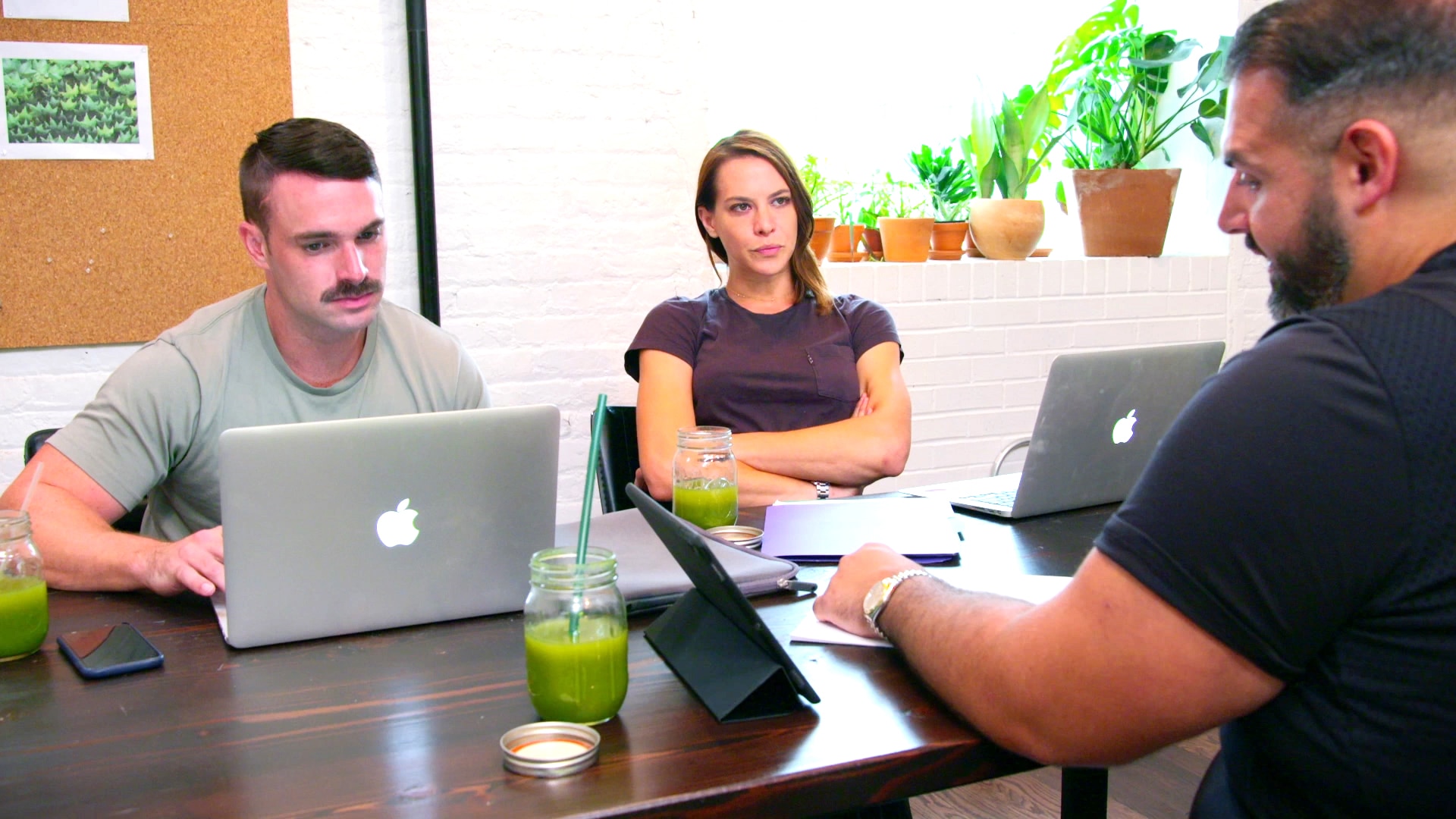 Watch Backyard Envy Excerpt: The ManScapers Wonder 'Should It Stay or ...