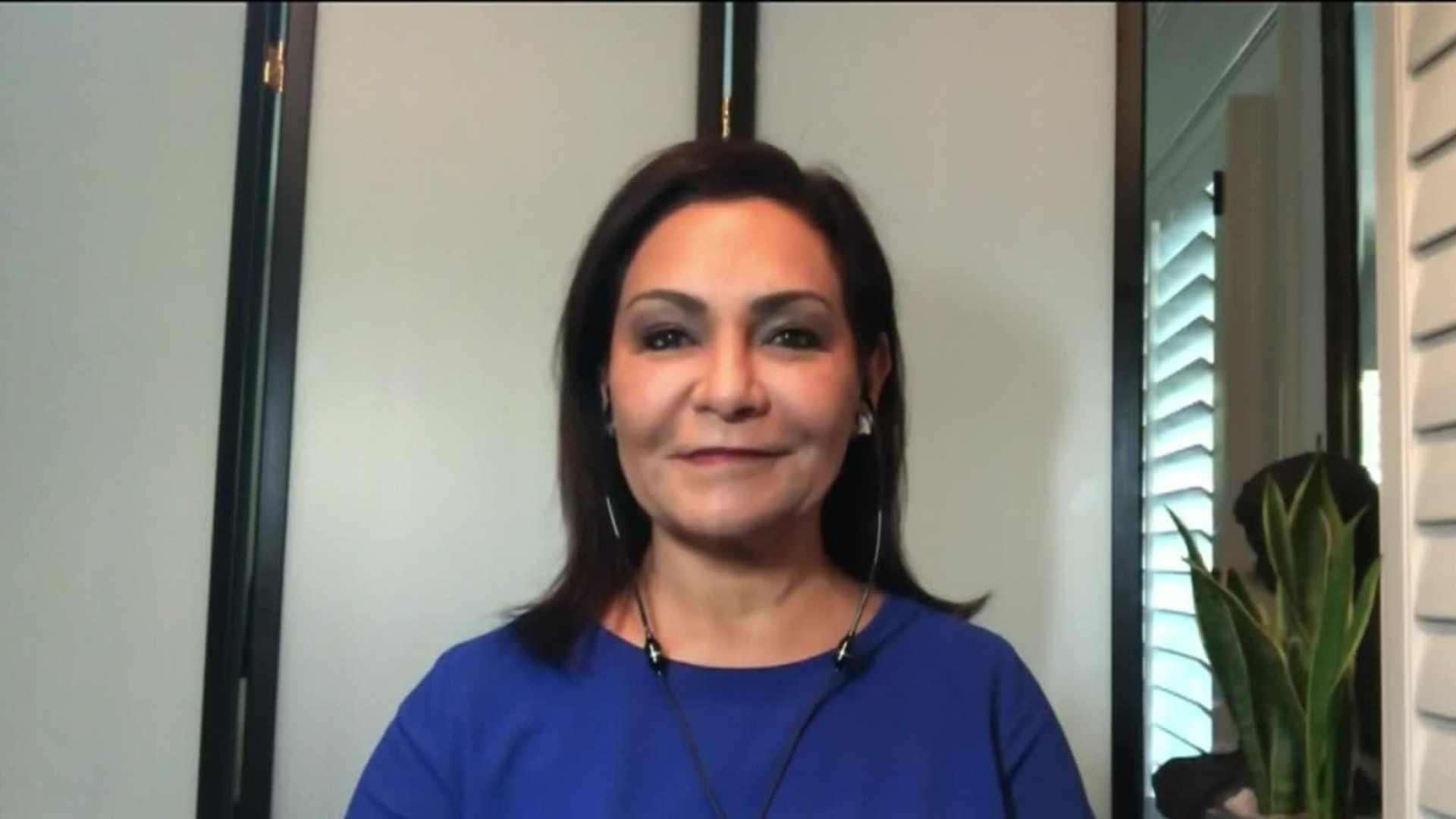 Watch Noticias Telemundo Mediodía Highlight: Abogada Alma Rosa Nieto ...