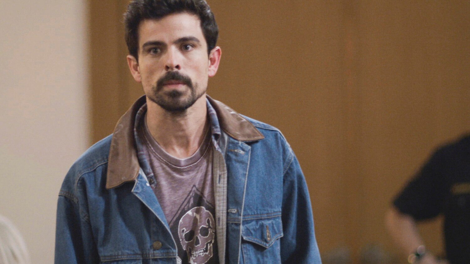 Watch Mi Familia Perfecta Episode: José María comparece - NBC.com