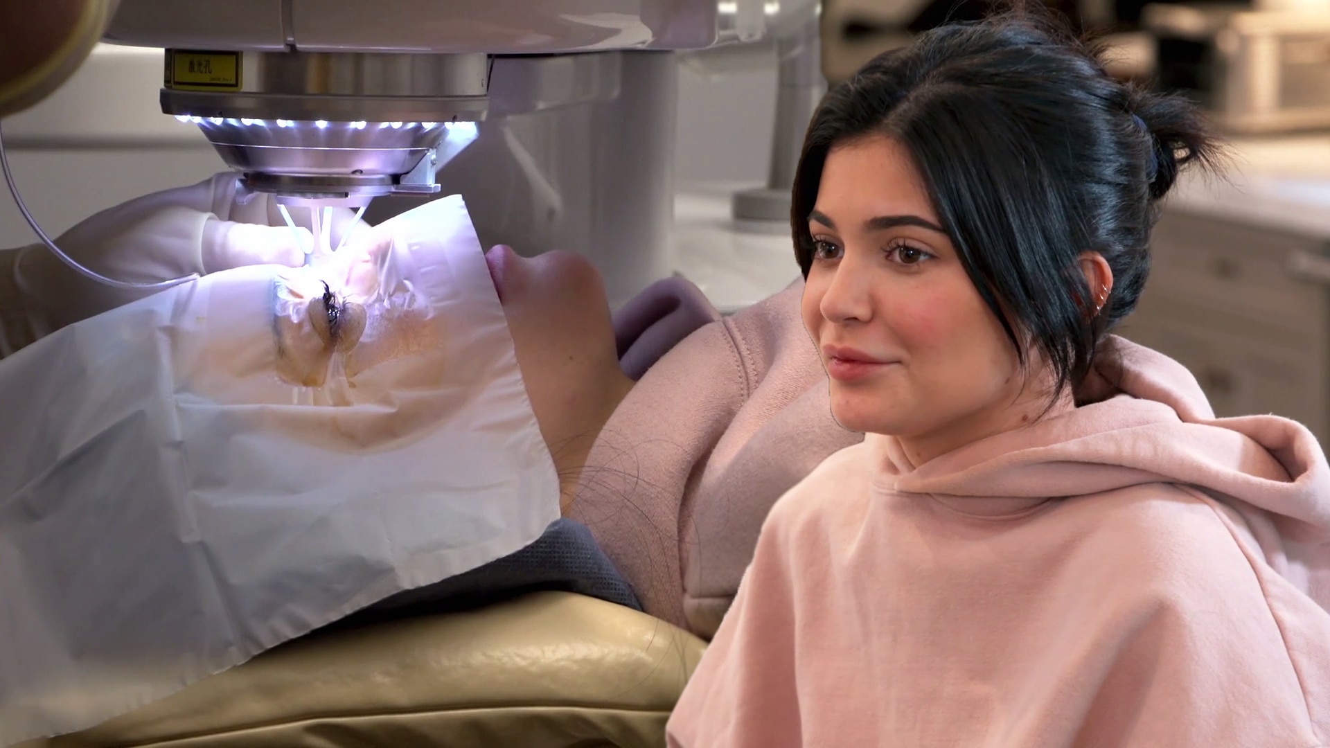 Watch Keeping Up With The Kardashians Highlight: "KUWTK" Katch-Up: 1804 ...