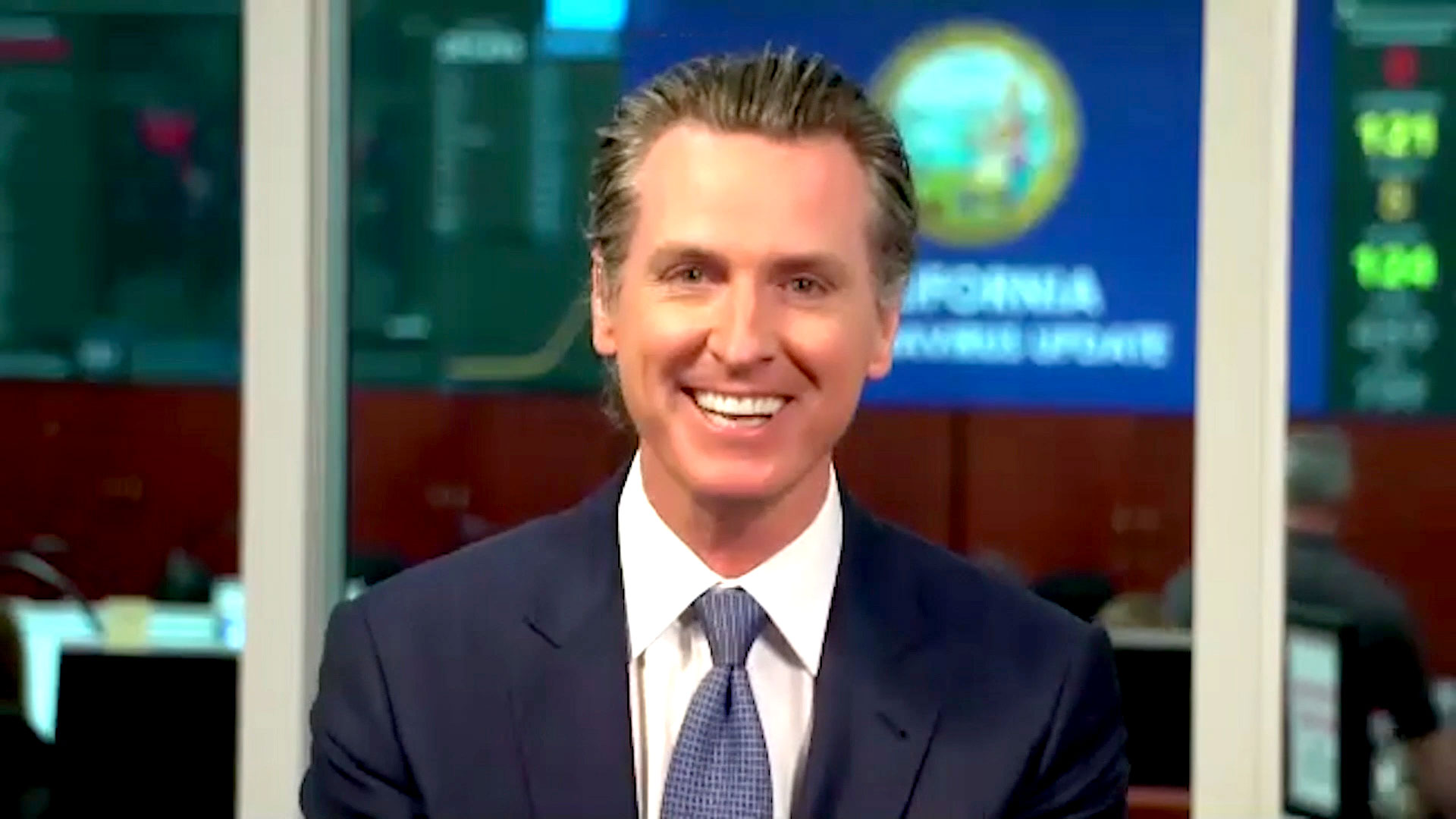 Watch Late Night with Seth Meyers Episode: Governor Gavin Newsom, Retta ...