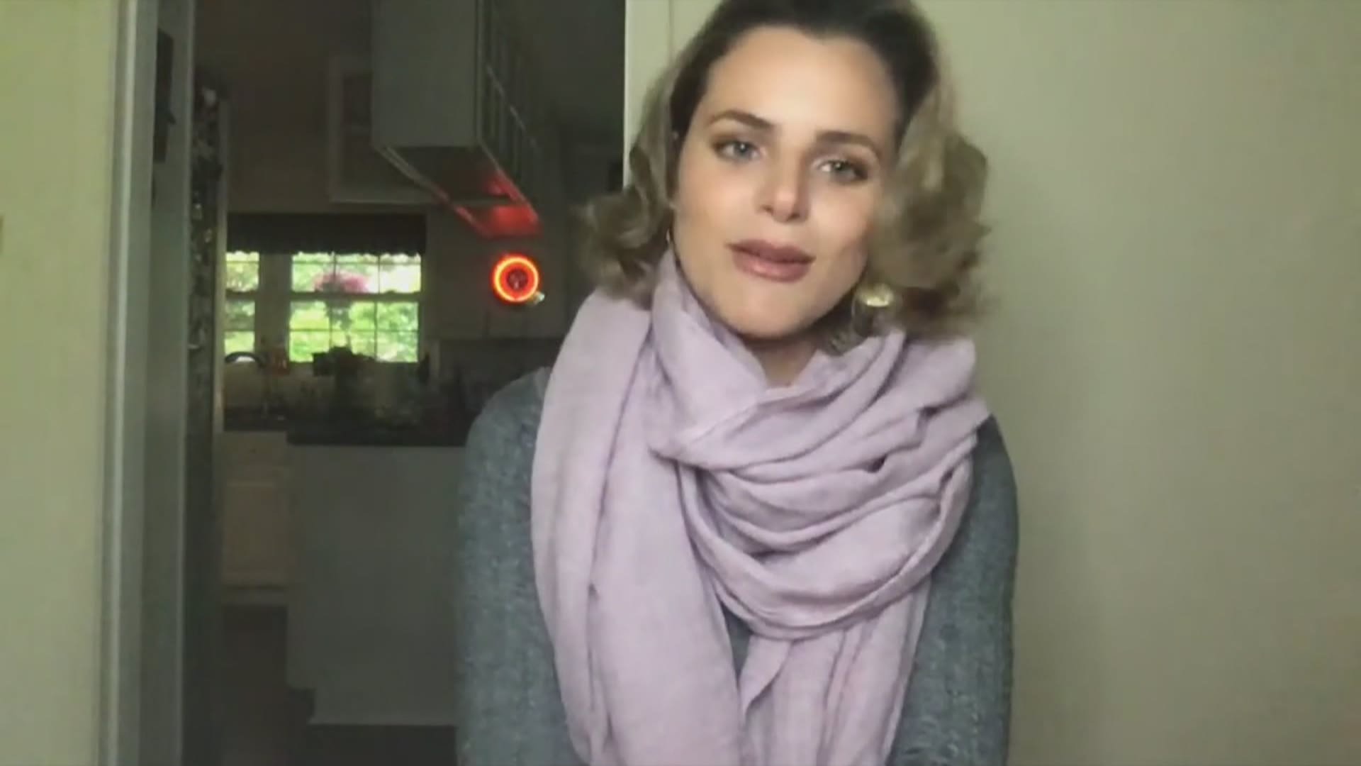 Watch El Señor de los Cielos Highlight: Isabella Castillo Q&A - NBC.com