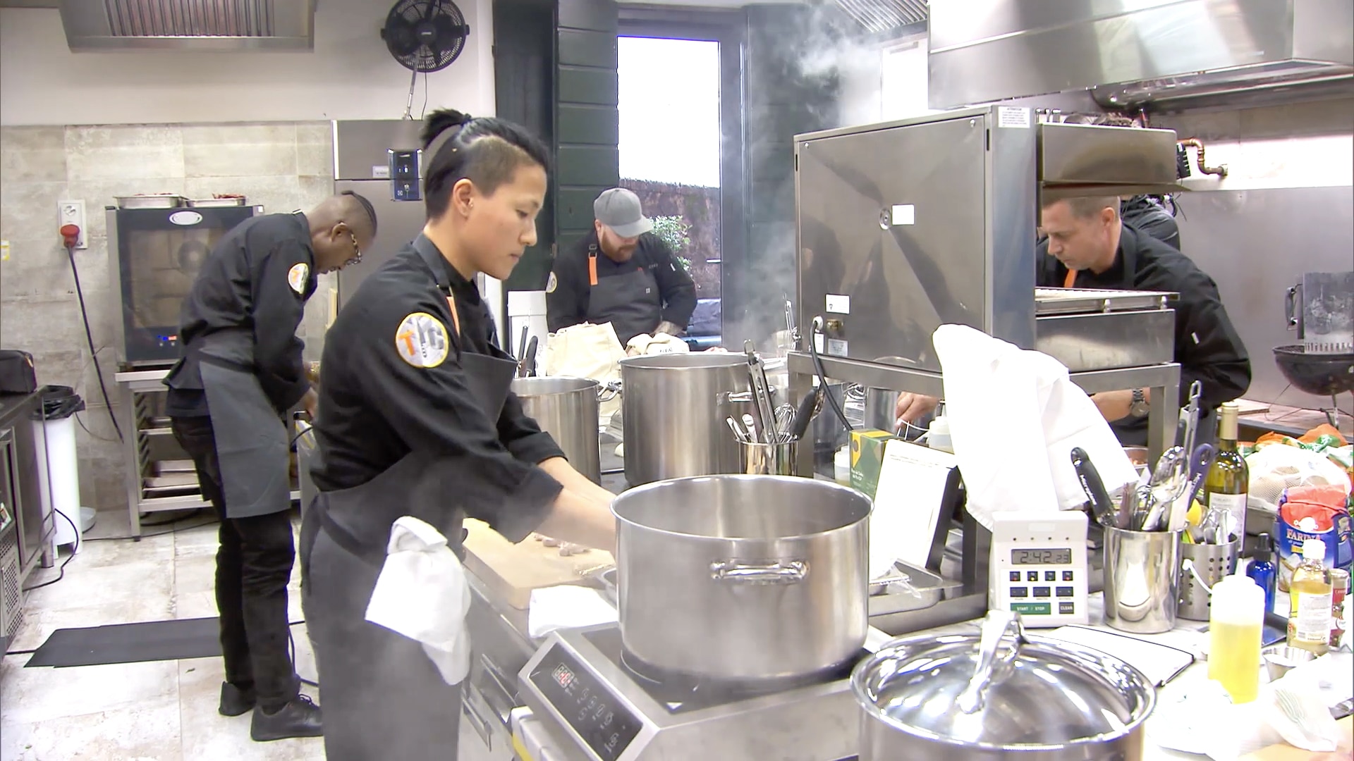 Watch Top Chef Sneak Peek: There Is More Than One Way to Use a Truffle ...