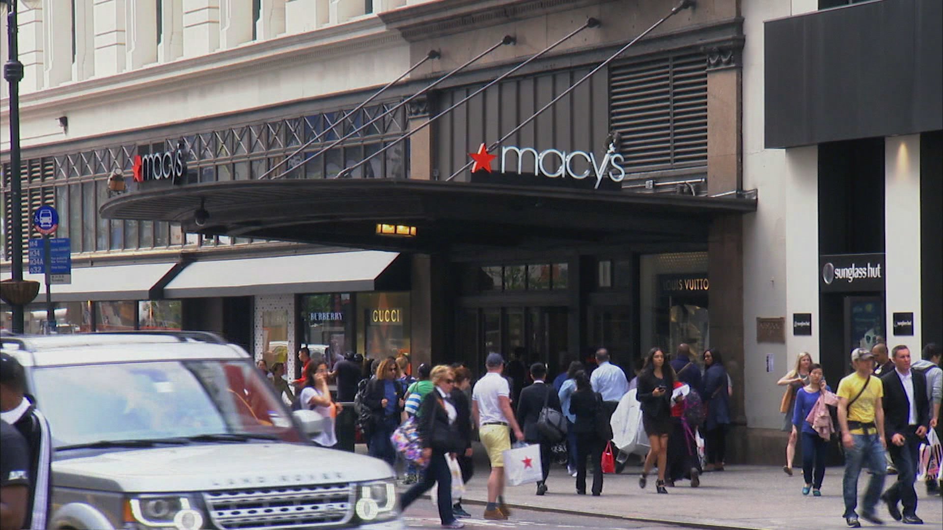 Watch El Socio Episode: Tonnie´s Minis - NBC.com