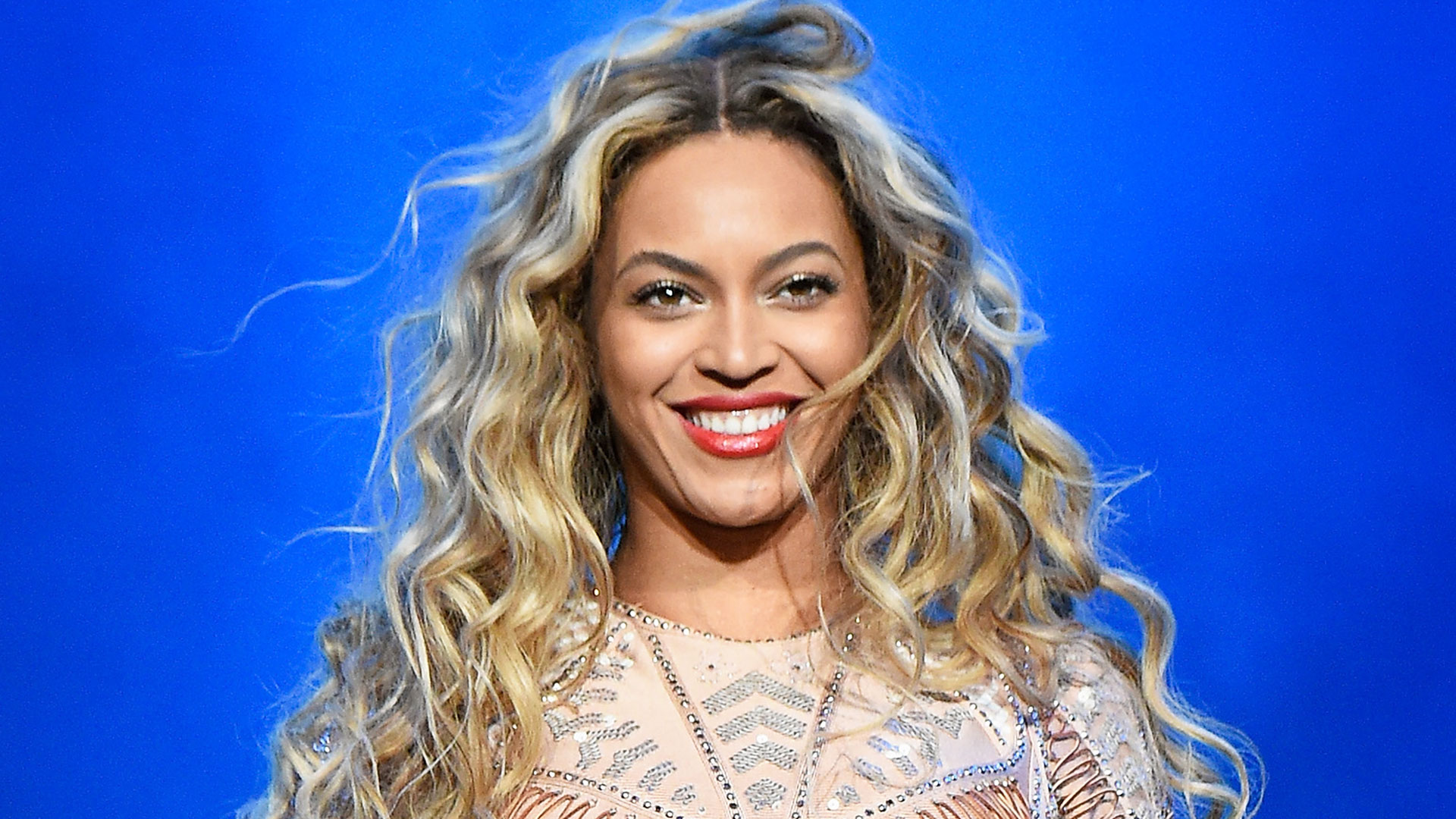 Watch Access Hollywood Interview: Is Beyoncé Signing $100M Deal With ...