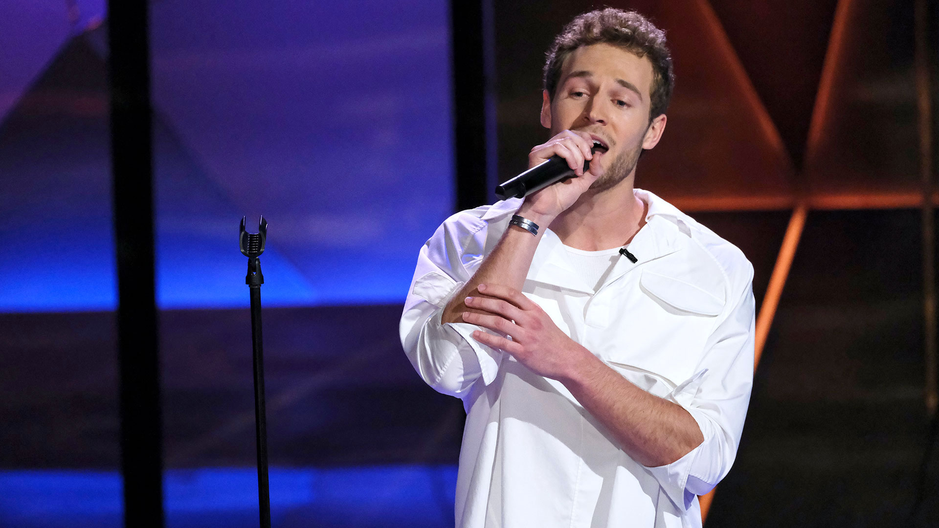 Watch Songland Highlight: Ryan Cam Performs "Staying Over" (Original ...