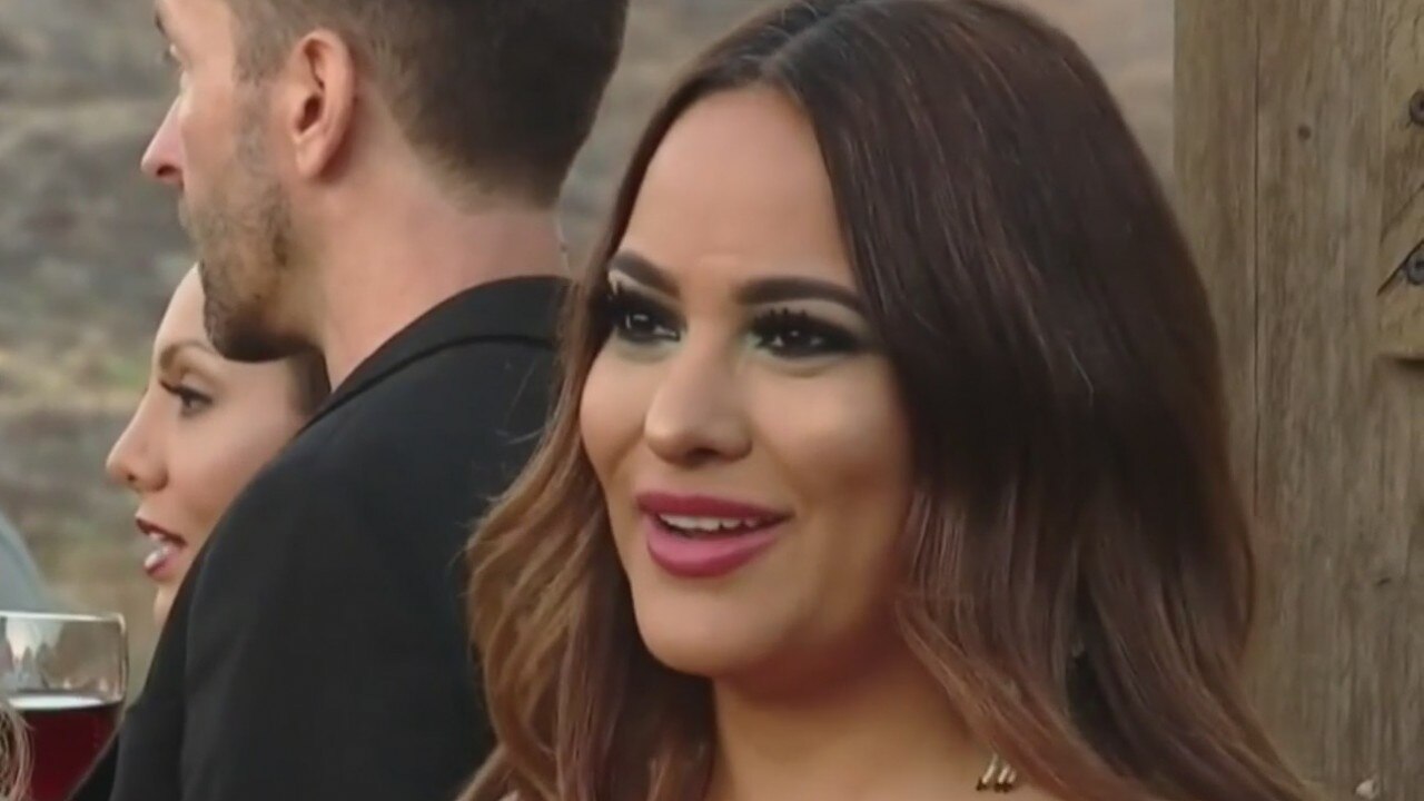 Watch Suelta La Sopa Highlight: Mayeli Alonso: Así reaccionó a una ...