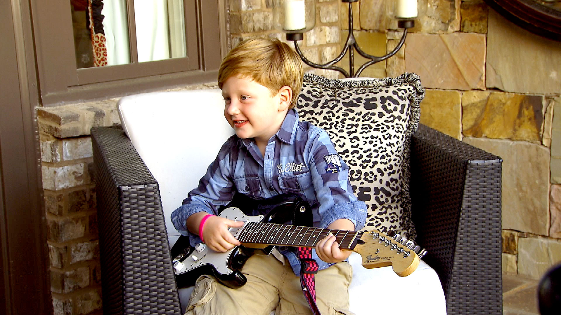 Watch Don't Be Tardy Web Exclusive: Guitar Lessons with KJ Biermann ...