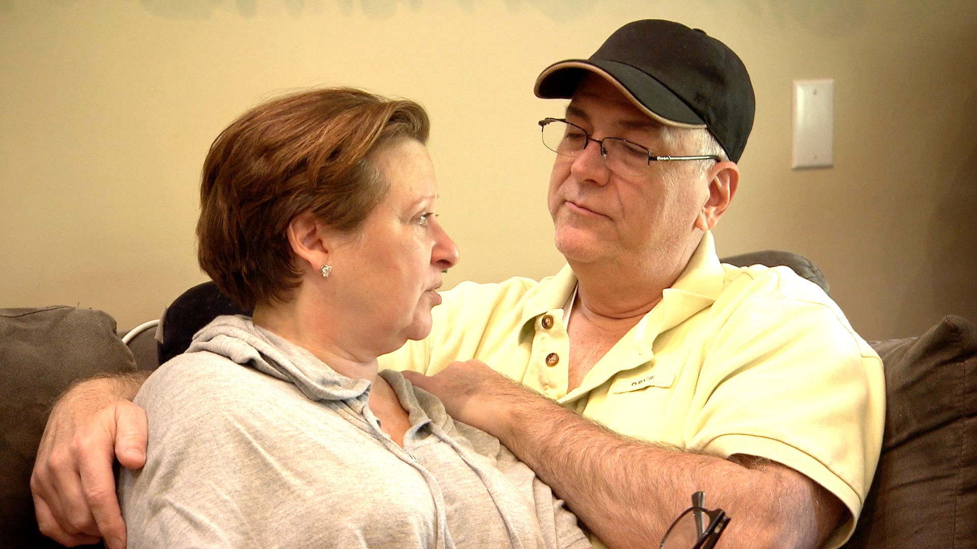 Watch Manzo'd with Children Sneak Peek: Caroline Anxiously Awaits Her ...