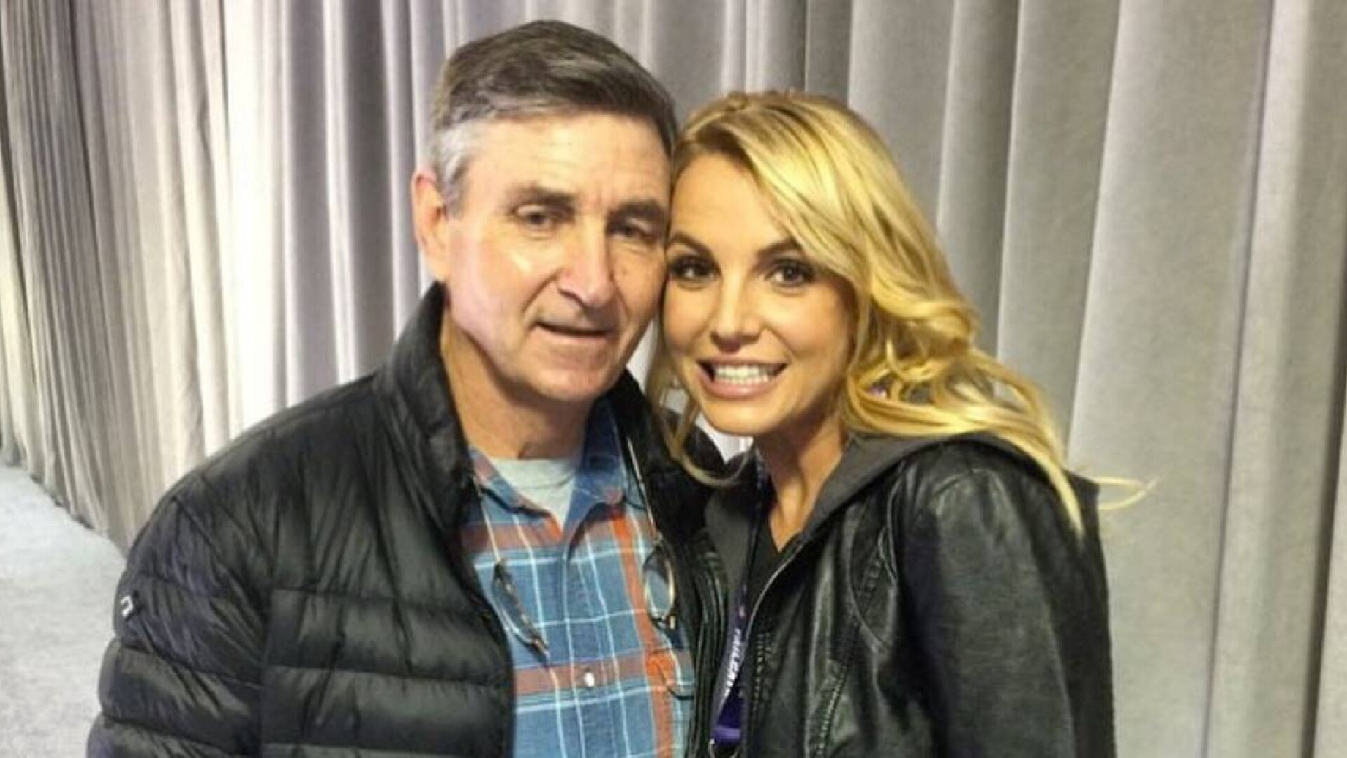 Watch Daily Pop Episode: Daily Pop 8/19 - NBC.com