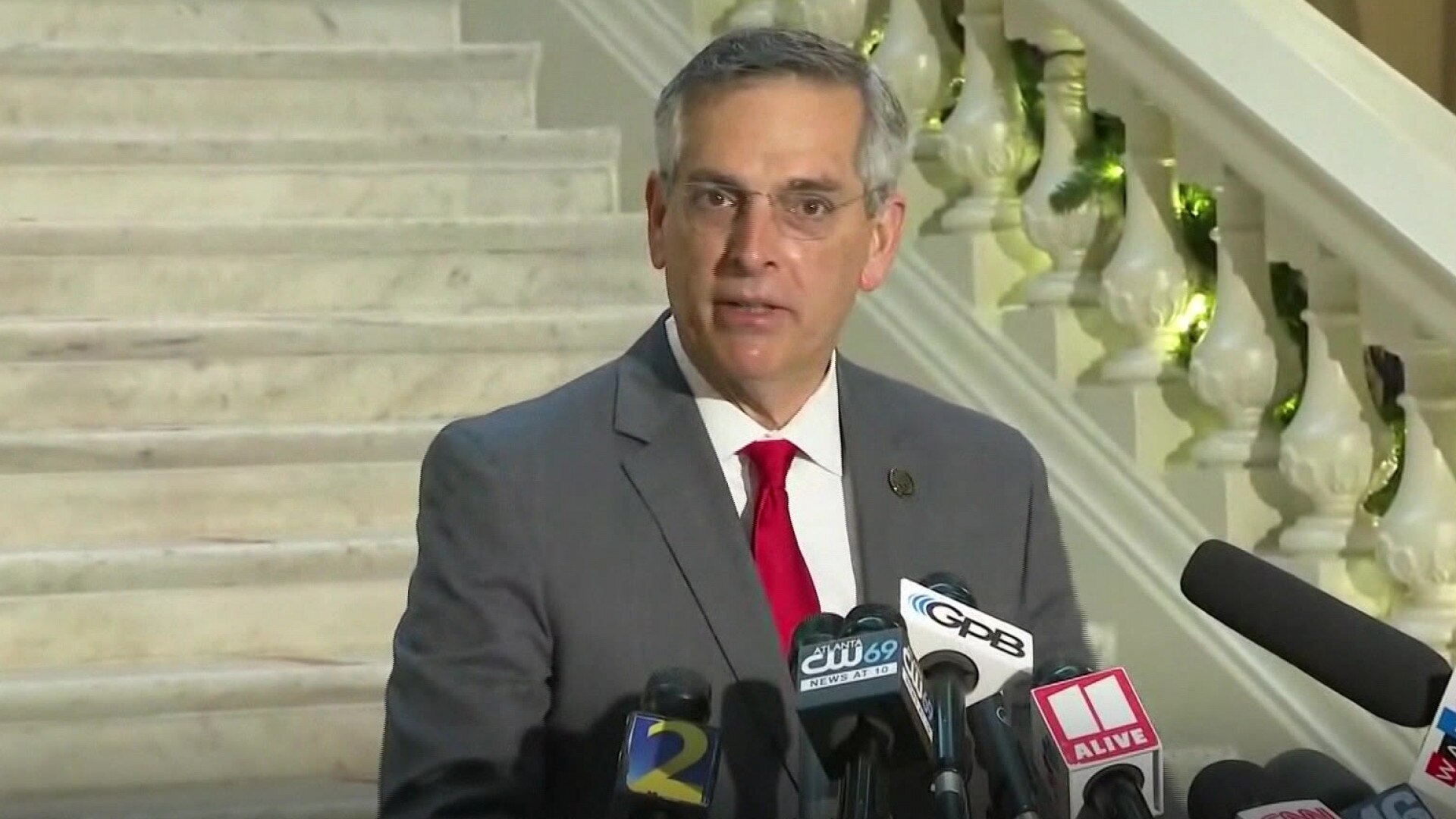 Watch Noticias Telemundo Episode: Noticias Telemundo 01-04 - NBC.com