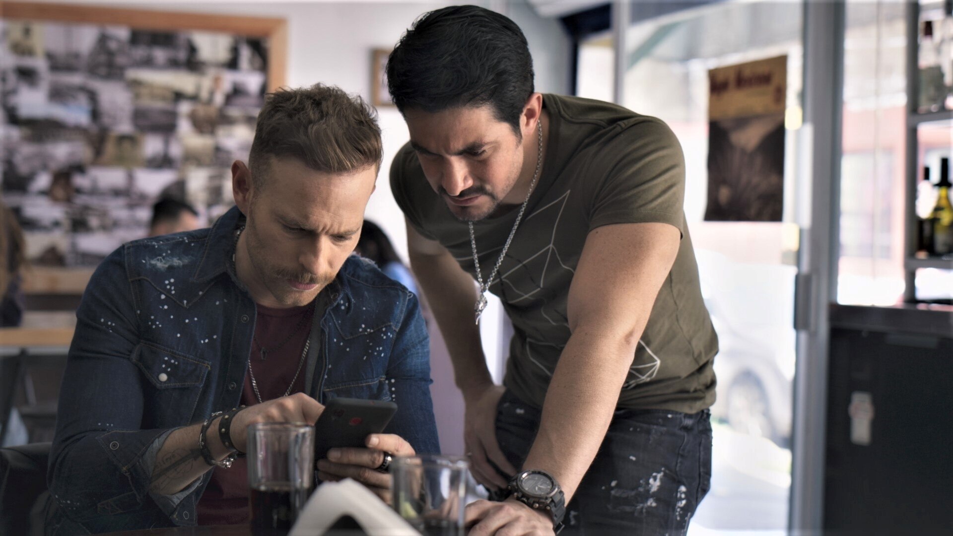 Watch Falsa Identidad Episode: La ruta hacia Victoria - NBC.com