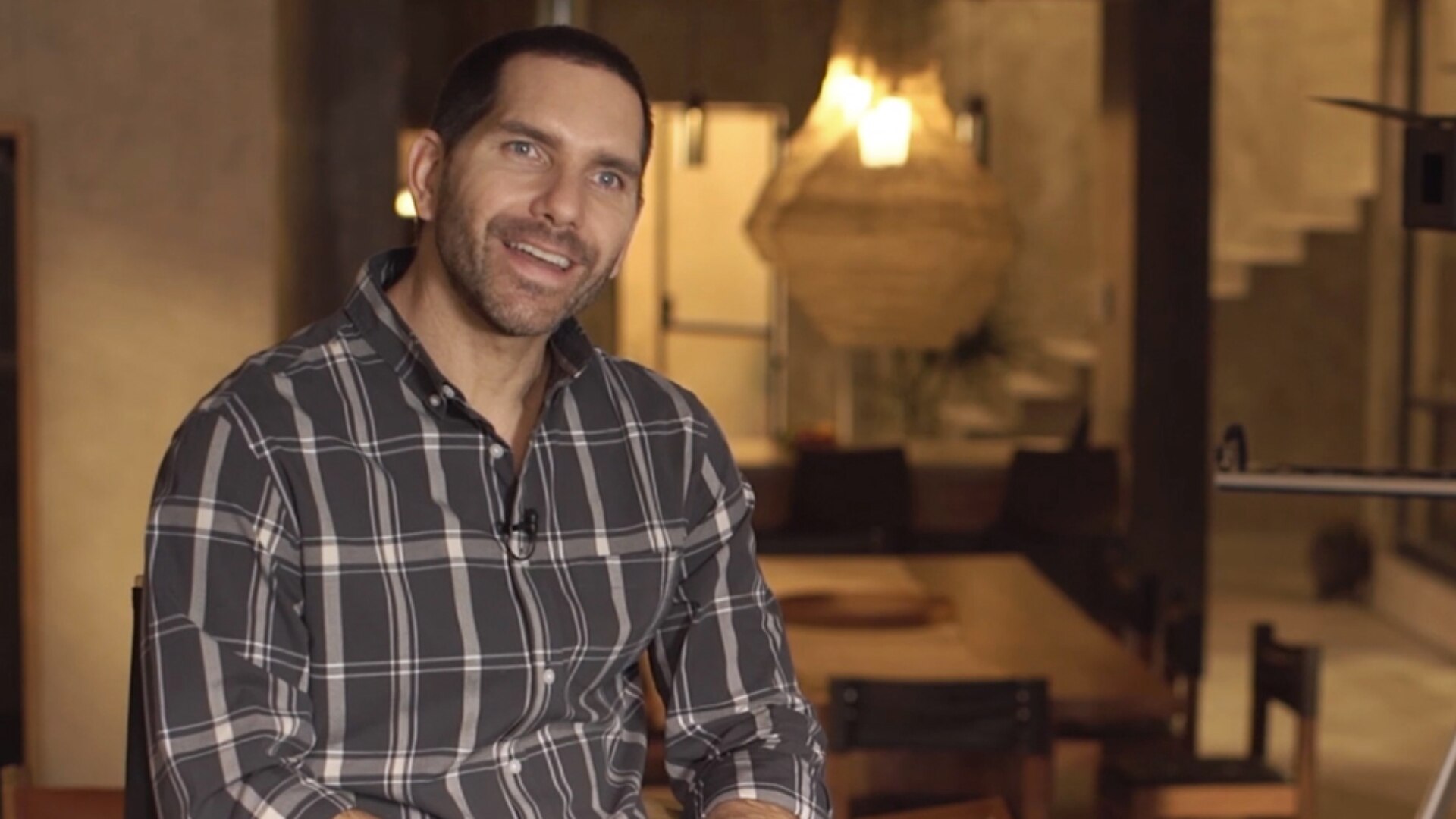 Watch Buscando A Frida Highlight: Entrevistas al elenco de Buscando A ...