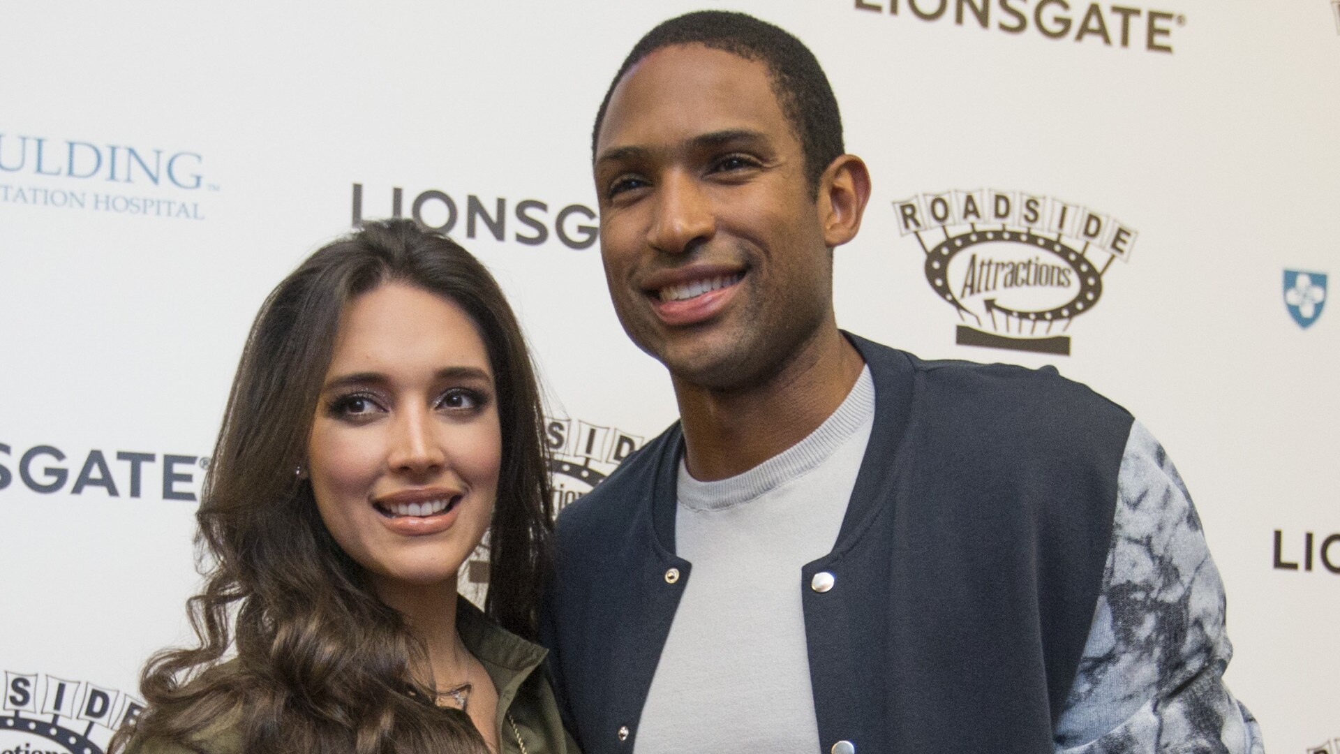 Watch En Casa con Telemundo Highlight: Amelia Vega y Al Horford esperan al sexto integrante de ...