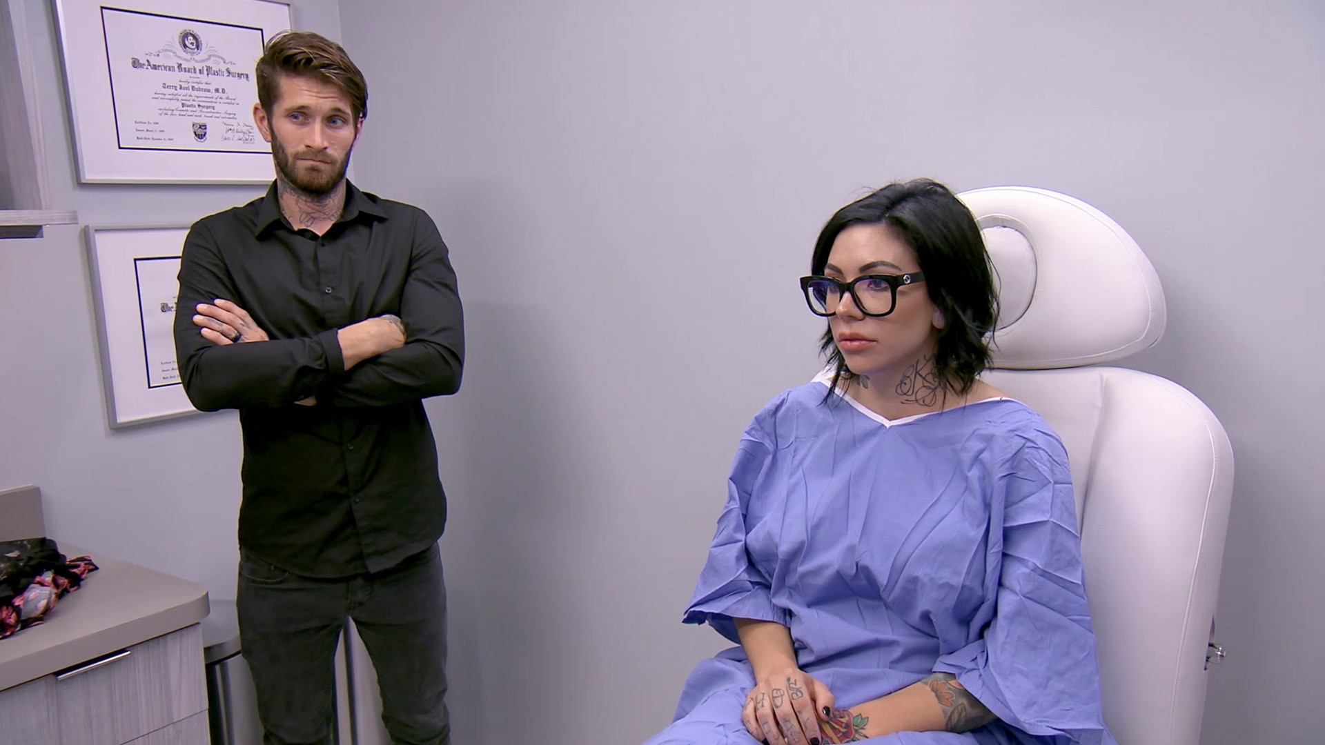 Watch Botched Episode: Nothing Butt Trouble - NBC.com