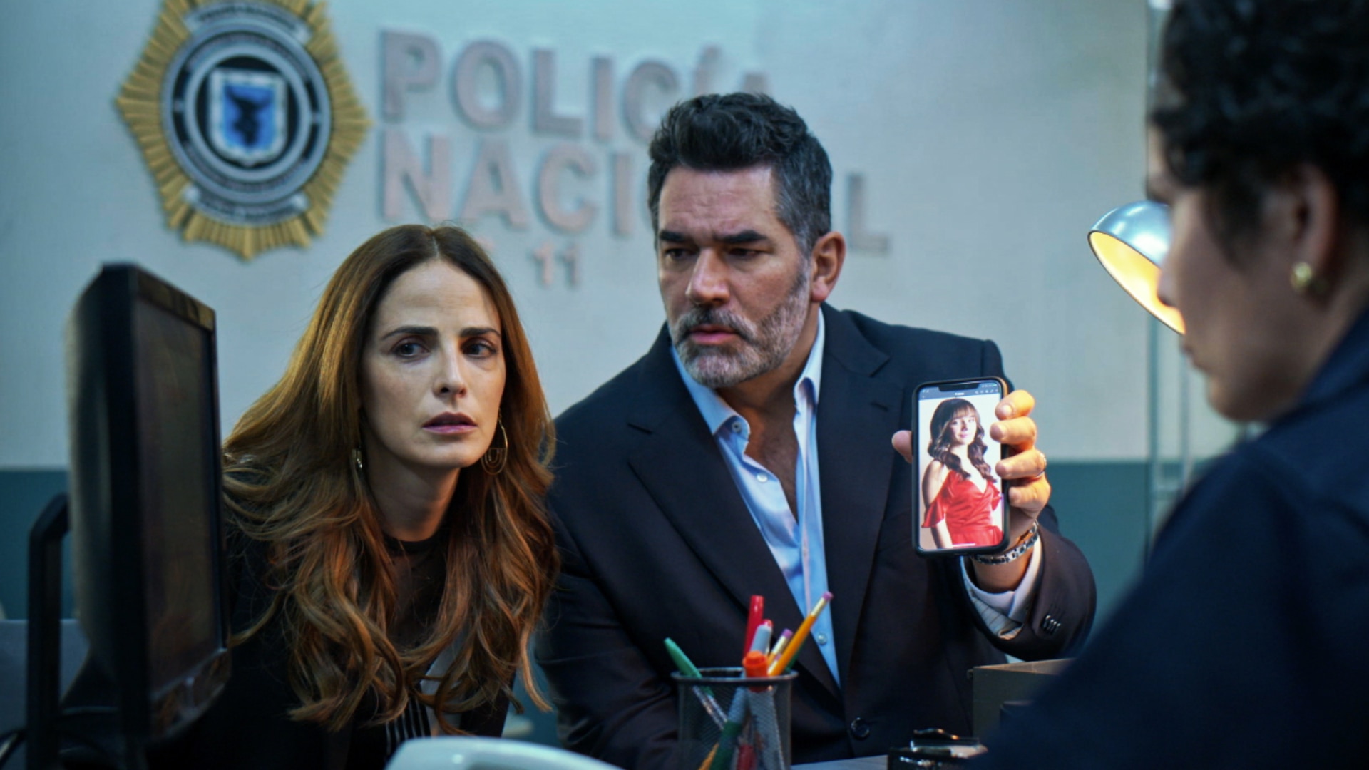 Watch Buscando A Frida Highlight: Adelanto exclusivo de Buscando A ...