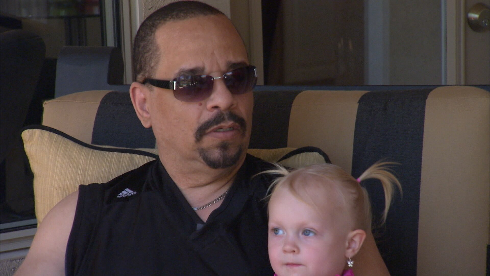 Watch Ice Loves Coco Episode: Baby Got Family - NBC.com