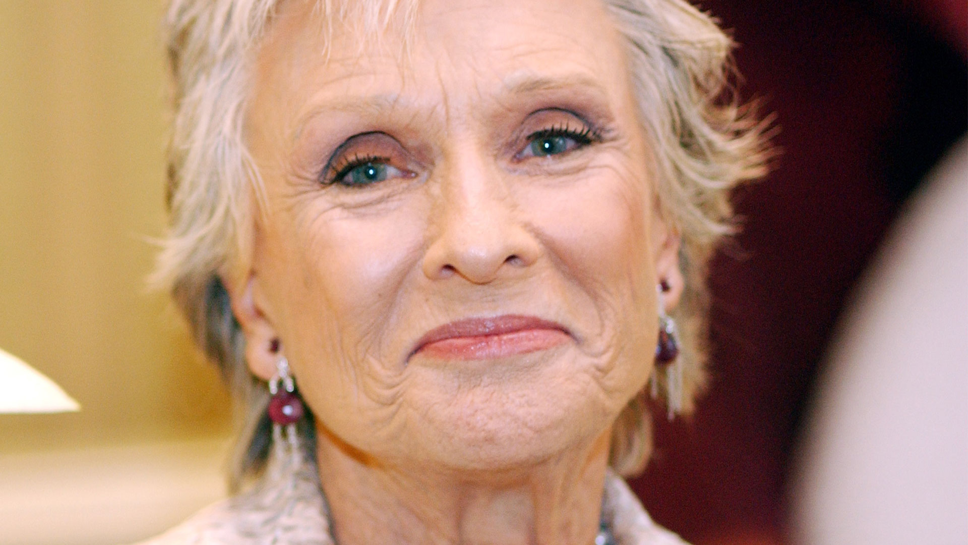 Watch Access Hollywood Interview: Remembering Cloris Leachman's Iconic Career - NBC.com