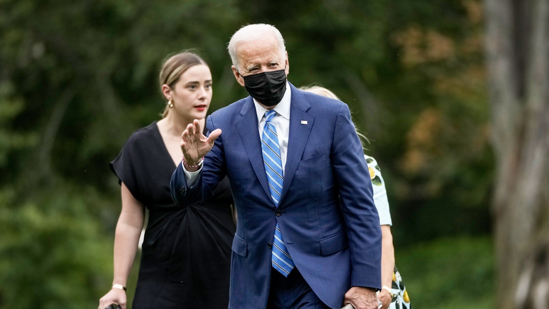 Watch Hoy Día Highlight La Administración Biden Pone Fin A Los