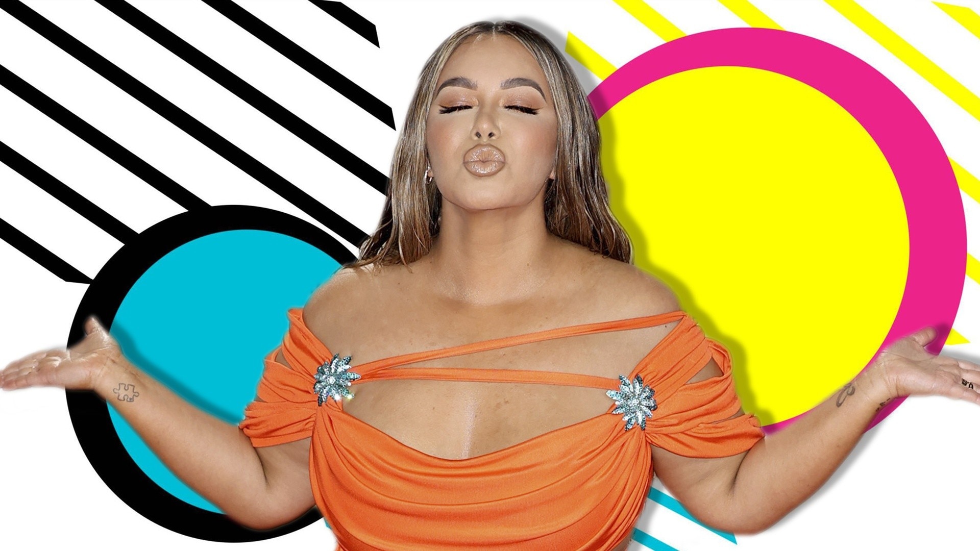 Watch Suelta La Sopa Highlight: Chiquis Rivera, casi desnuda, le da un lengüetazo a su novio ...