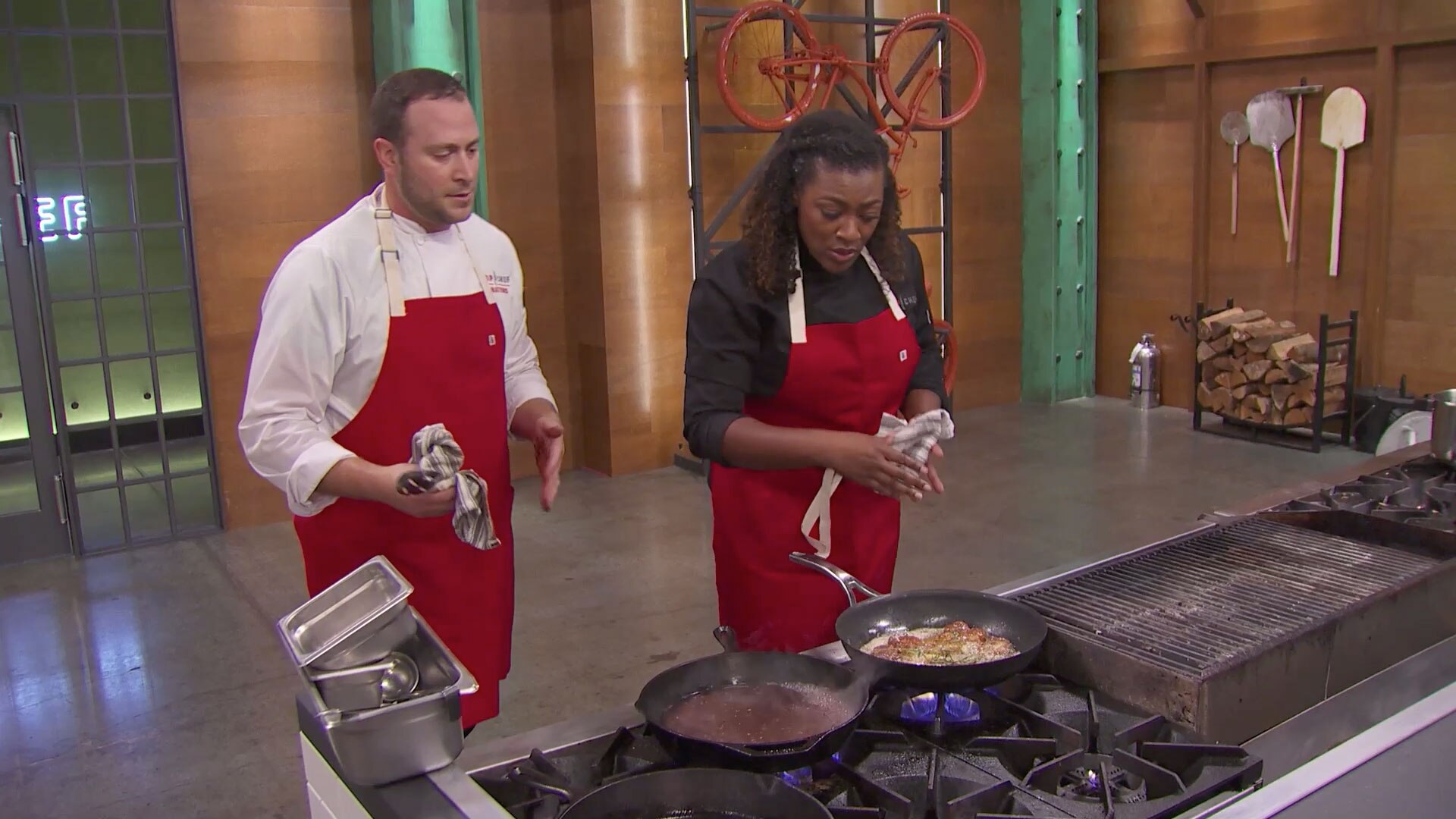Watch Top Chef Amateurs Highlight: Can This Home Chef Fix a Major Error ...