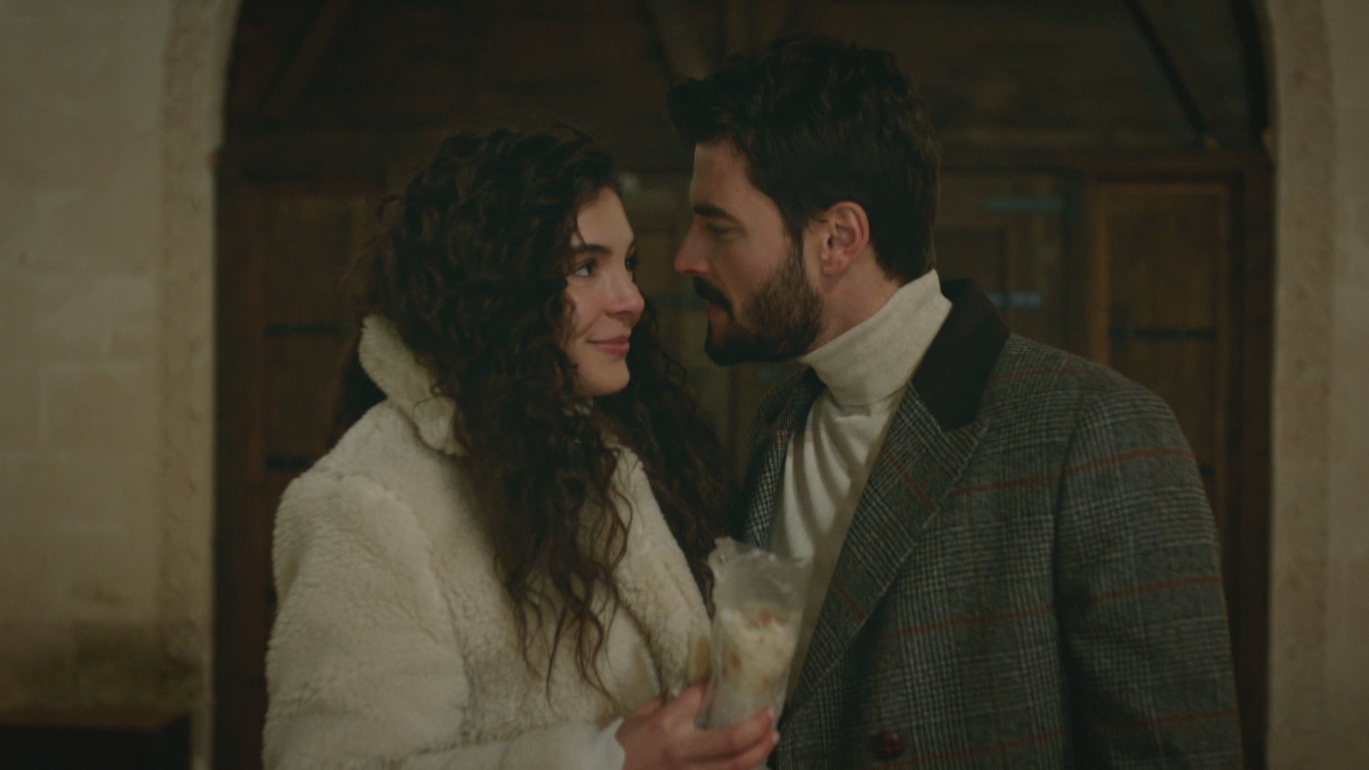 Watch Hercai: Amor y venganza Episode: Una legítima Sadoglu - NBC.com