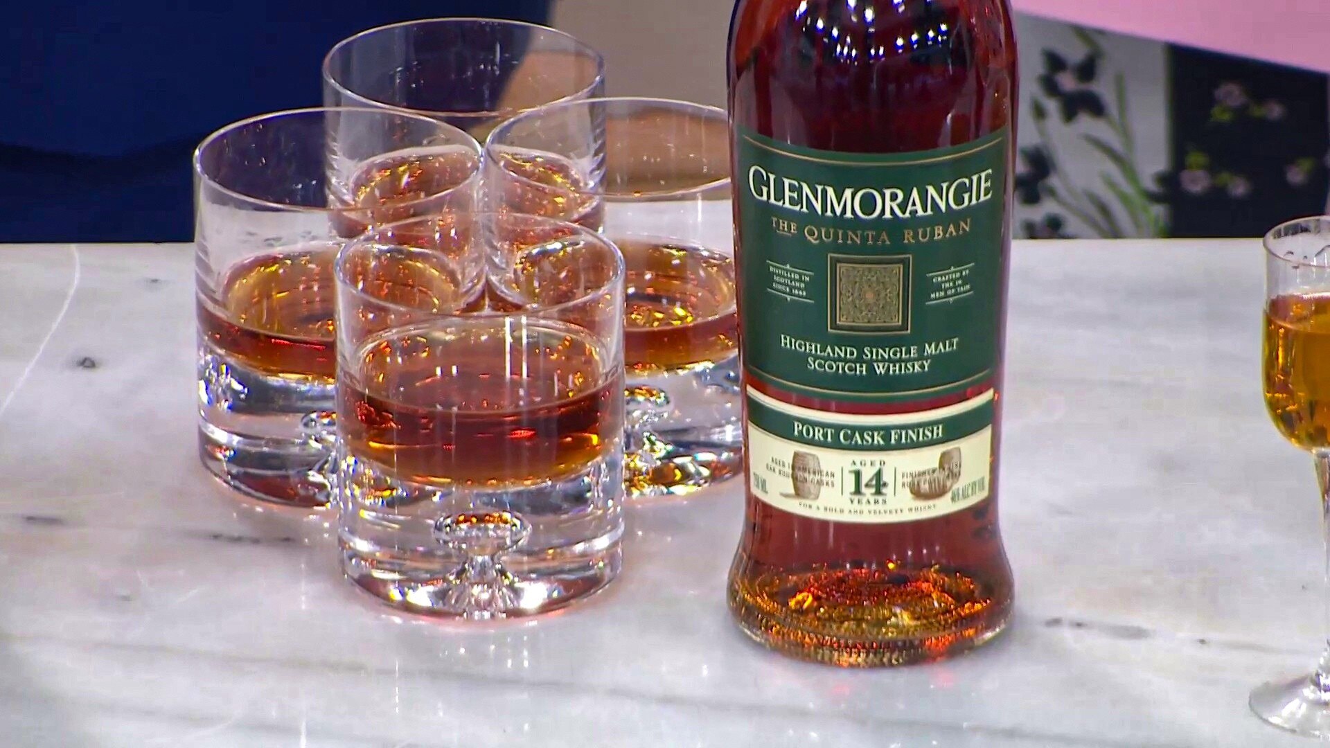 Watch TODAY Excerpt: Festive holiday drinks to keep your spirits bright ...