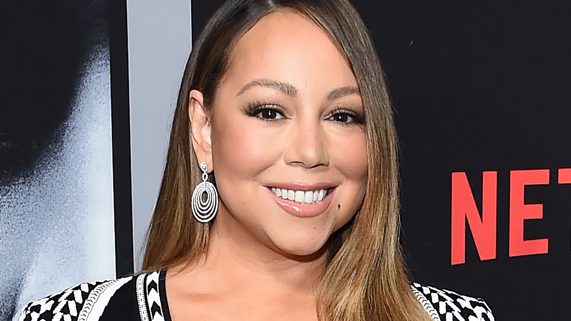 Watch Daily Pop Episode: Daily Pop 11/29 - NBC.com