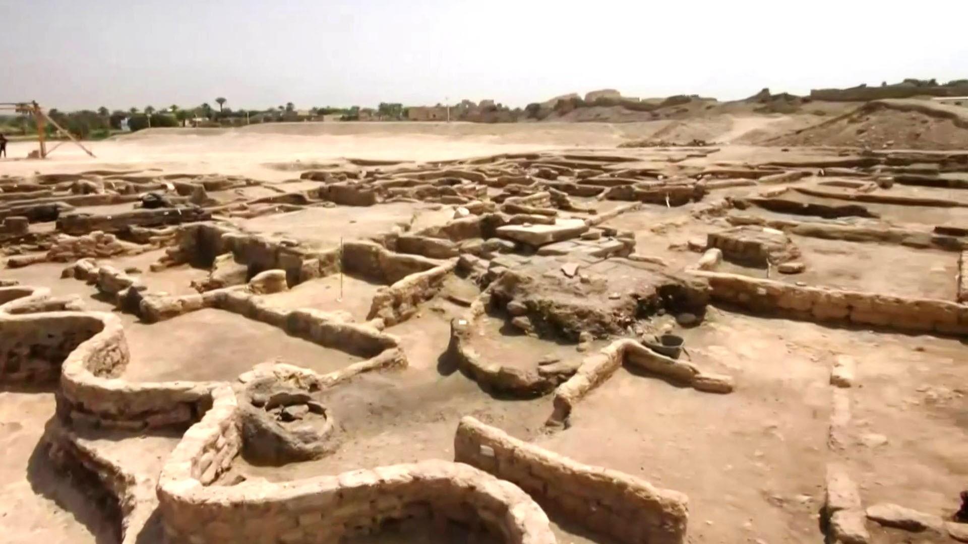 Watch TODAY Highlight: ‘Lost golden city of Luxor’ discovered by ...