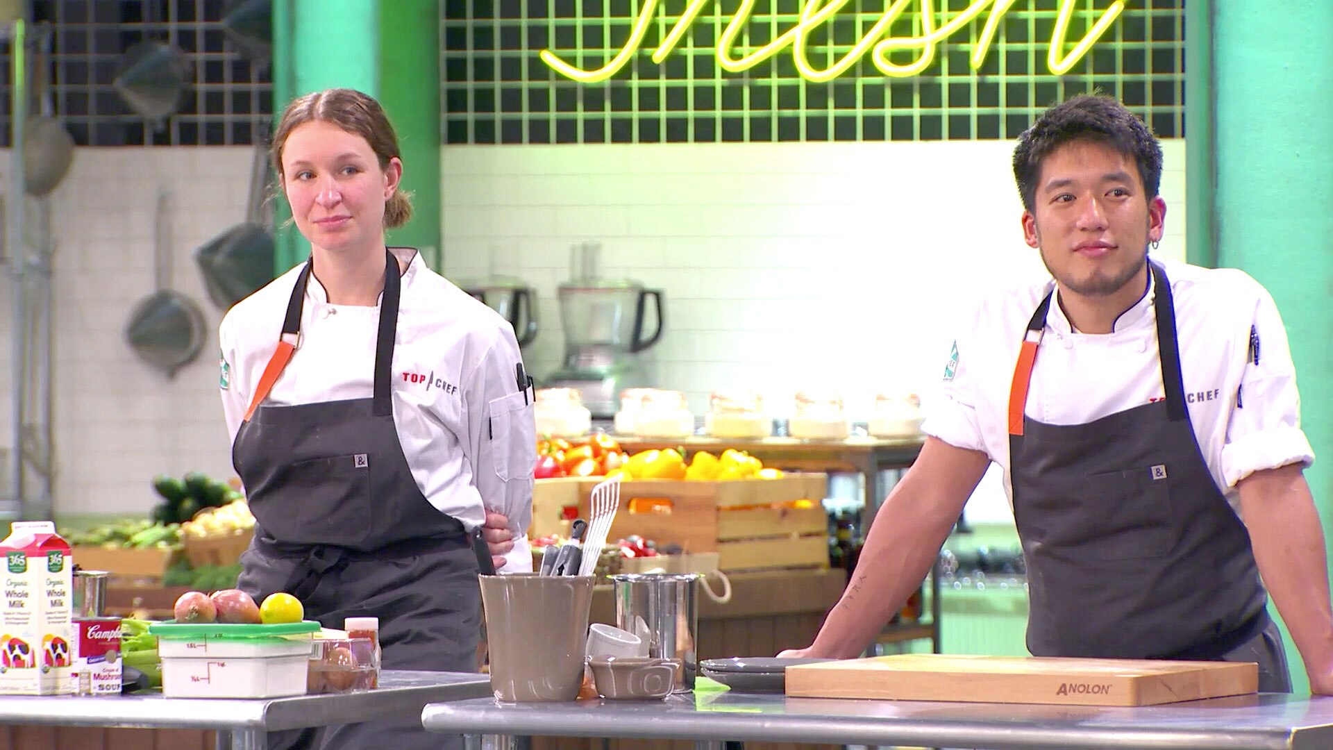Watch Top Chef Sneak Peek: It's Time for the Chefs to Go Hand-Picking ...