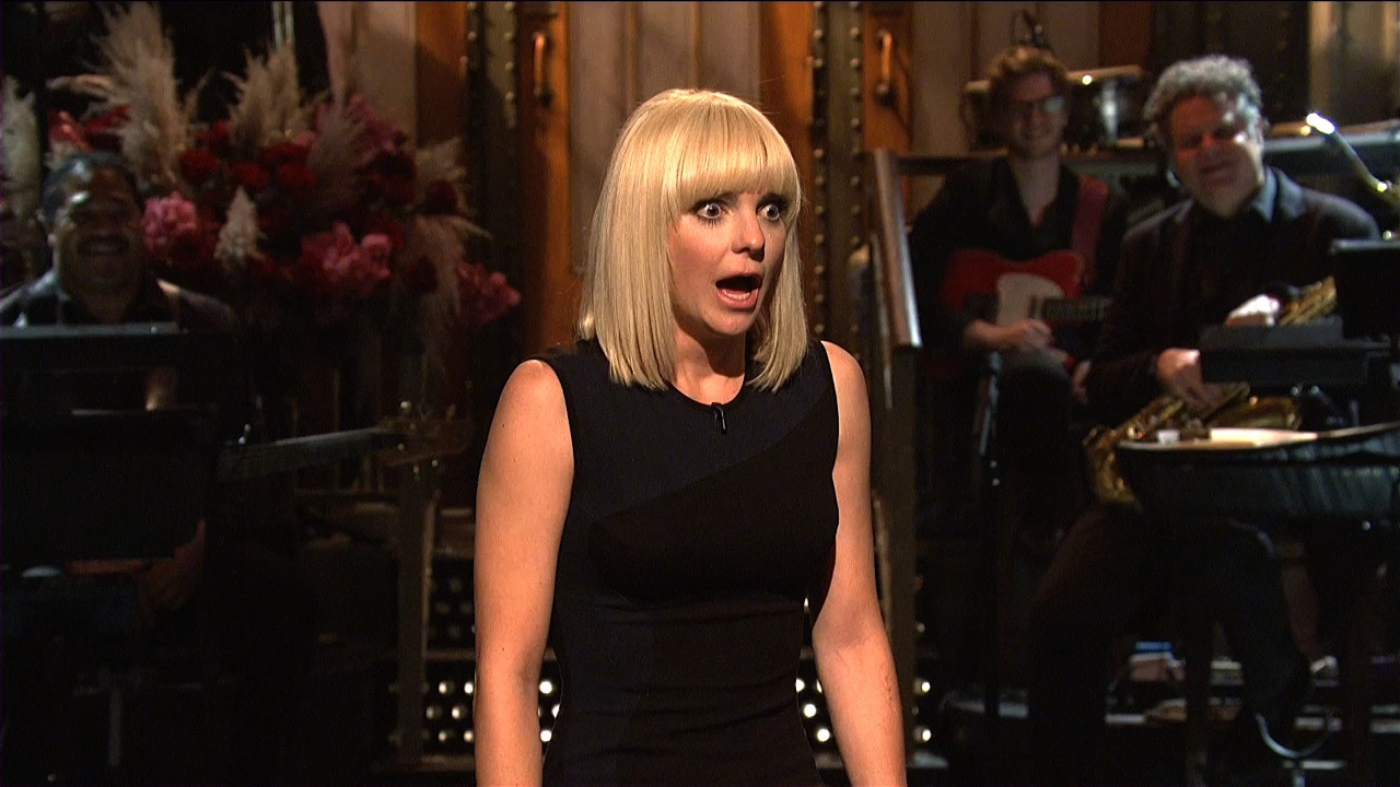 Abby Elliott Snl Intro