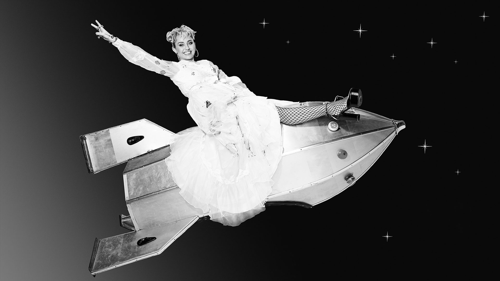 Watch Saturday Night Live Highlight: Miley Cyrus: Plastic Hearts (Live) - NBC.com