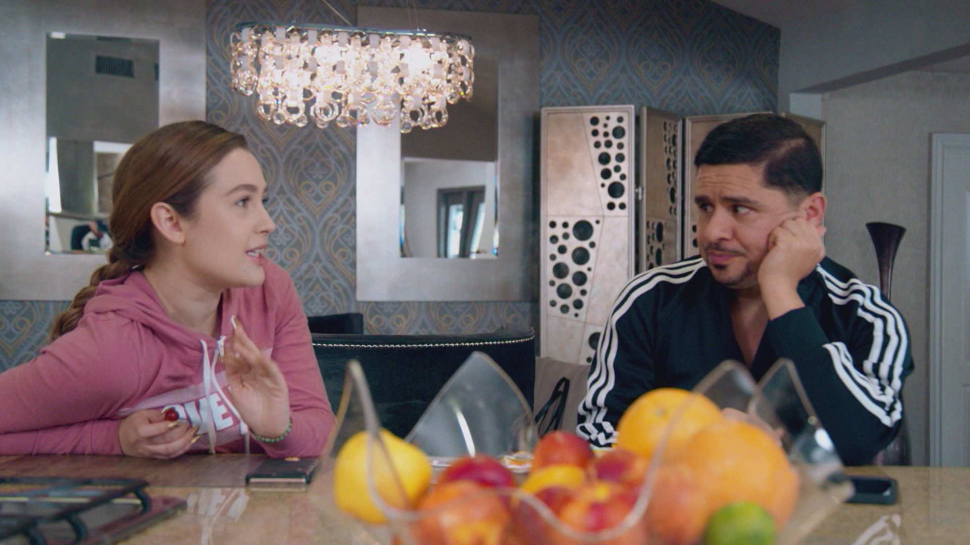 Watch Larrymania Highlight: Larry se quiere preparar para volver a ...