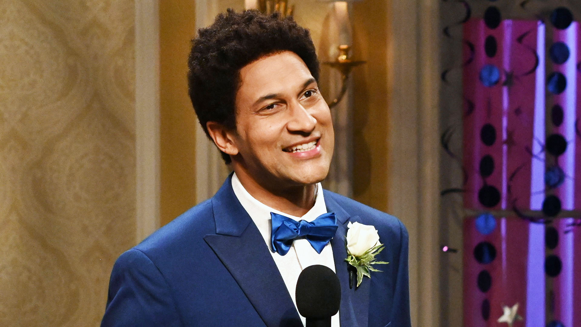 Watch Saturday Night Live Highlight: Prom Show - NBC.com