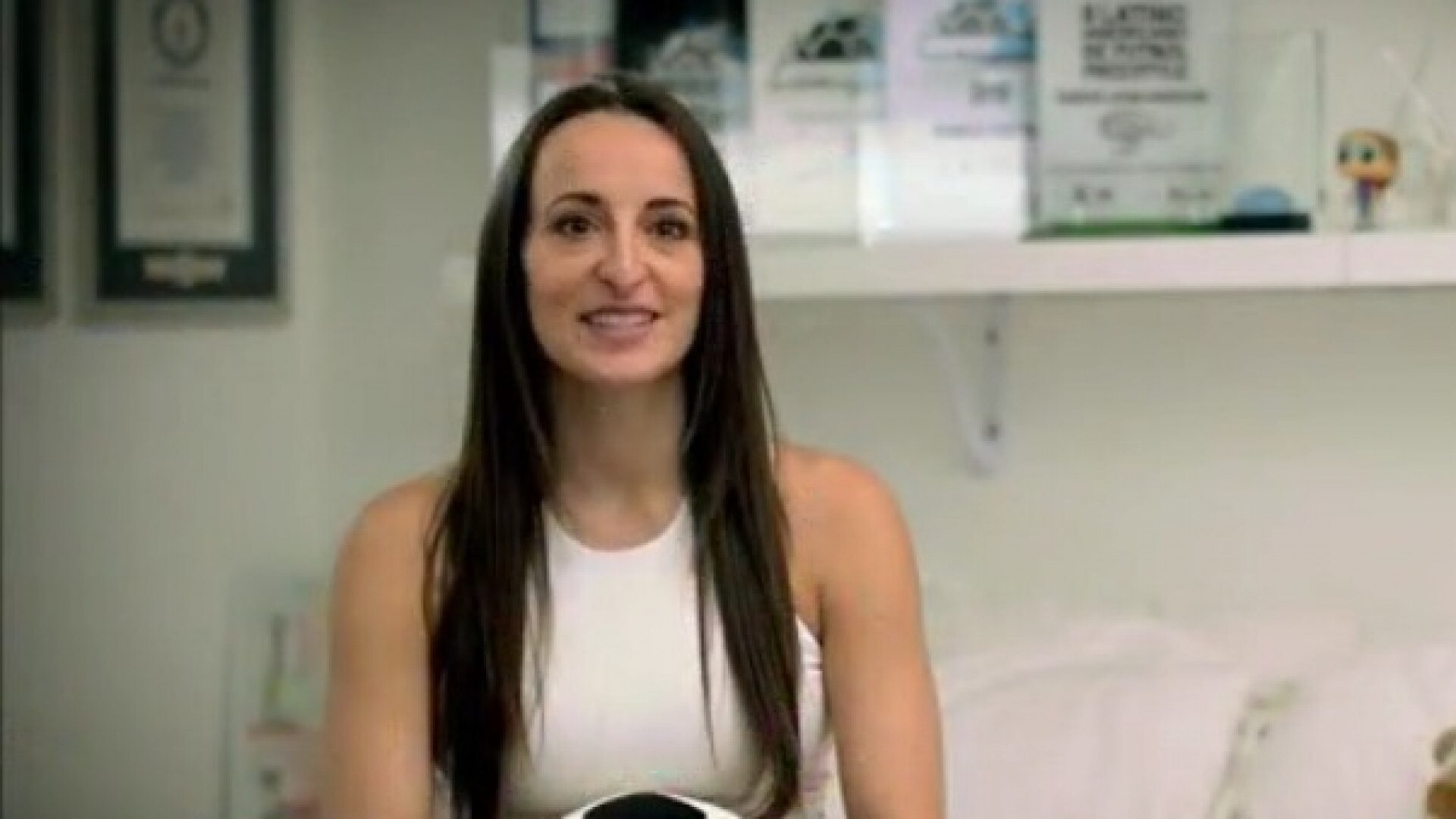 Watch En Casa con Telemundo Highlight: Conoce a Laura Biondo, la ...