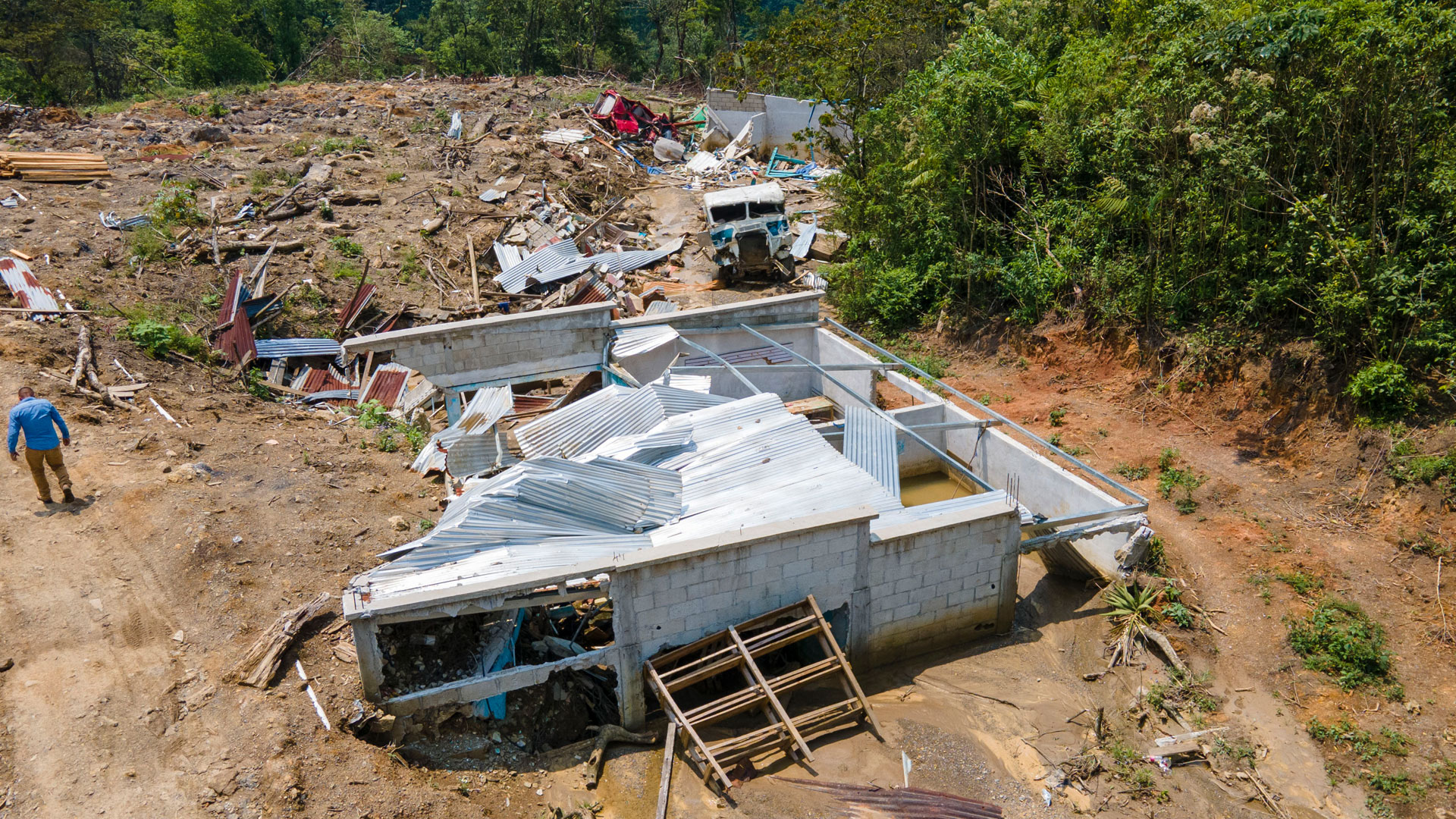 Watch Noticias Telemundo Highlight M s De 13 000 Damnificados Por Las