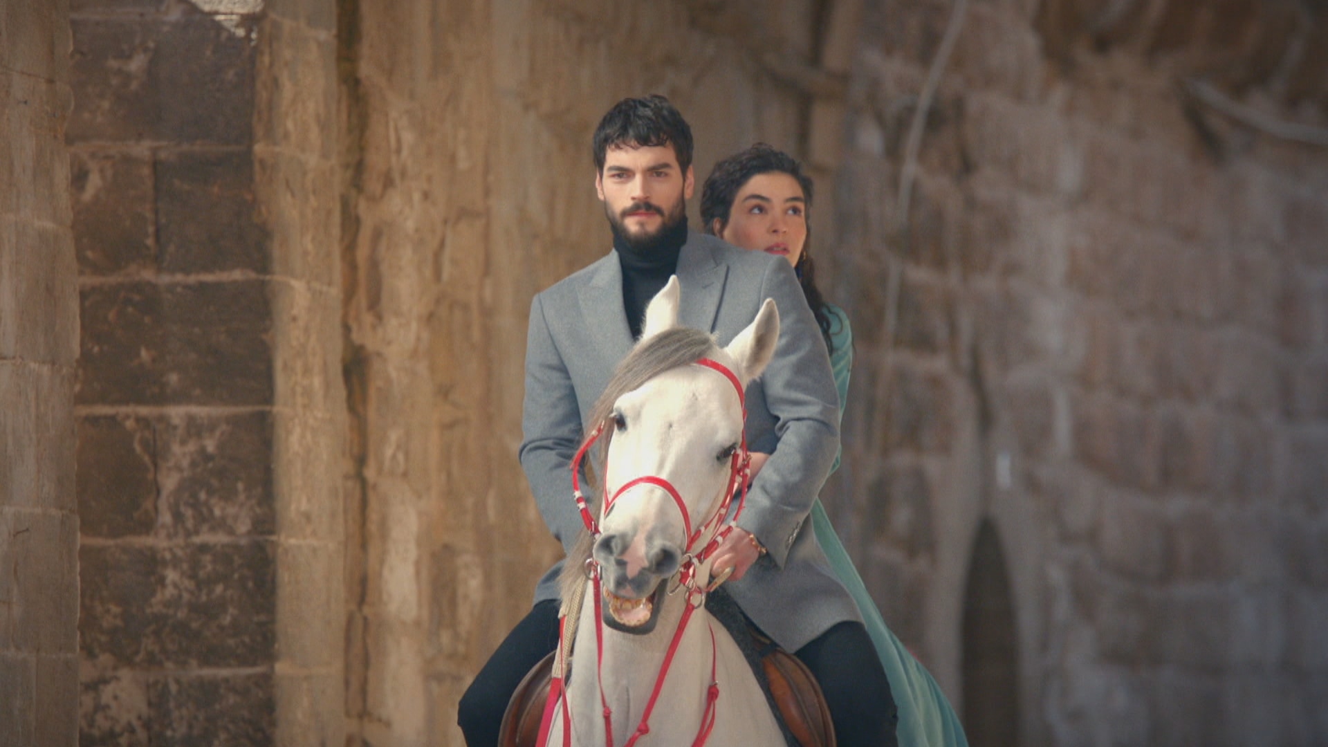Watch Hercai: Amor y venganza Highlight: Hercai: resumen 1-4 - NBC.com