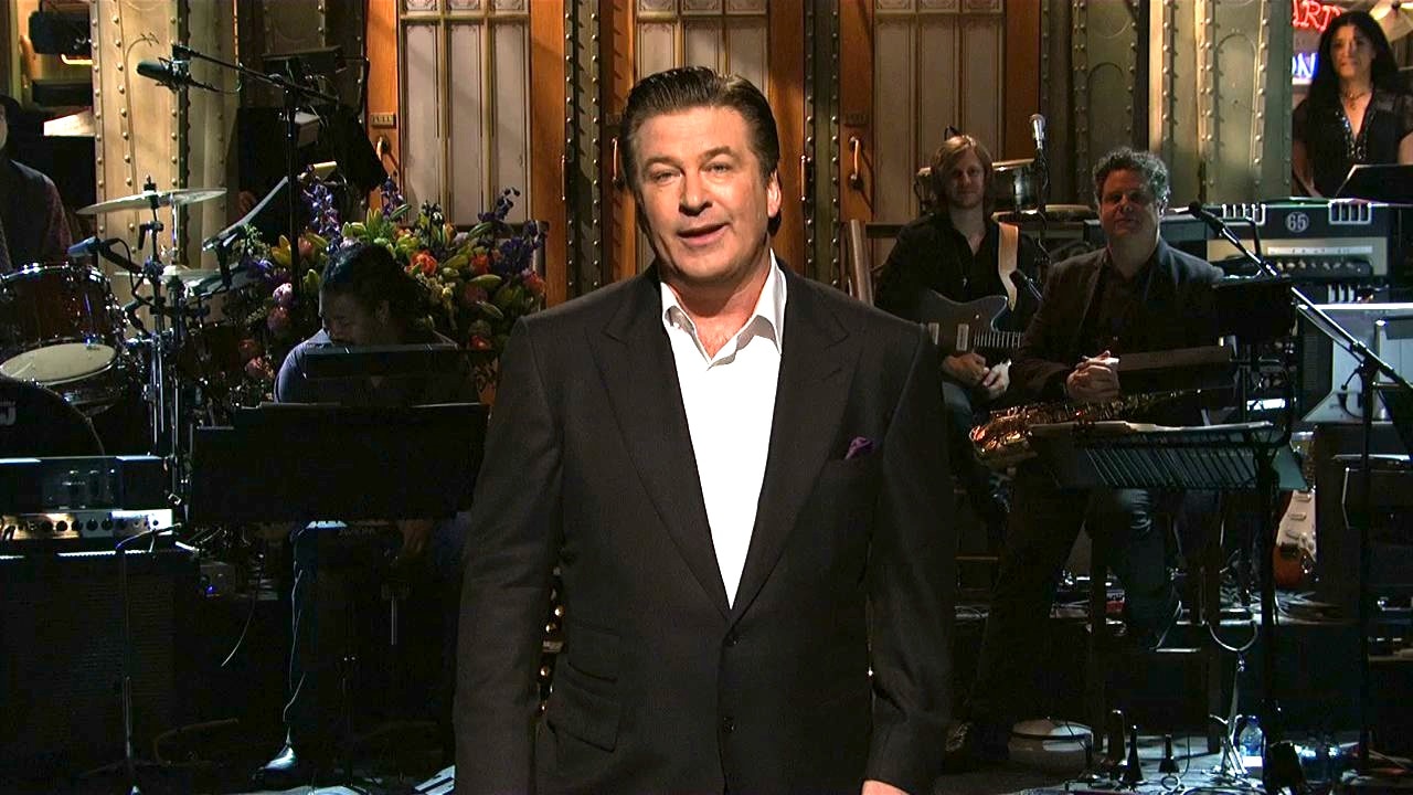 Watch Saturday Night Live Highlight: Monologue: Alec Baldwin's Commencement Address - NBC.com